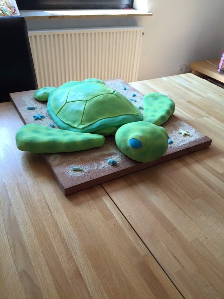 Weiss jemand wo ich Palmin soft und bäckerstärke herbekomme ohne es zu ...