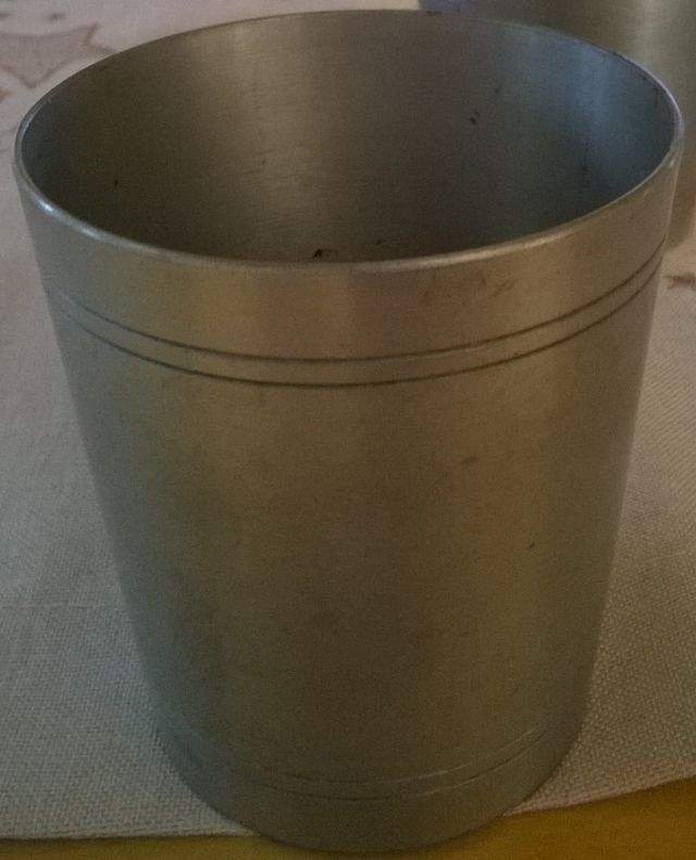 Hallol. Kennt jemand diese Punzen? (Freizeit, Zinn)