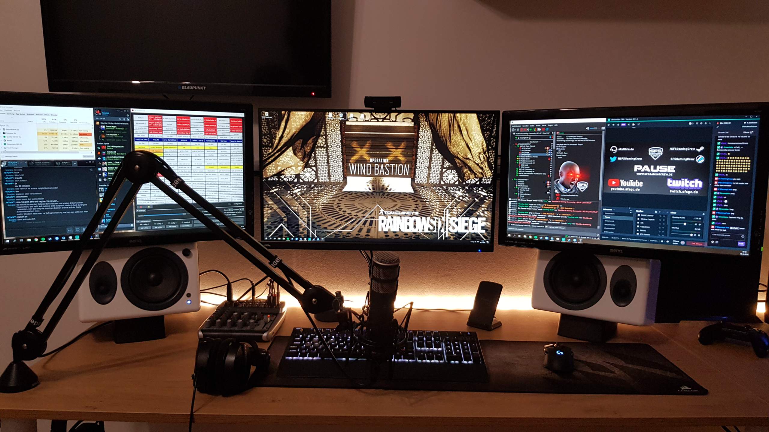 Wie kann ich meine zwei Bildschirme COOL anordnen? (Computer, Technik, PC)