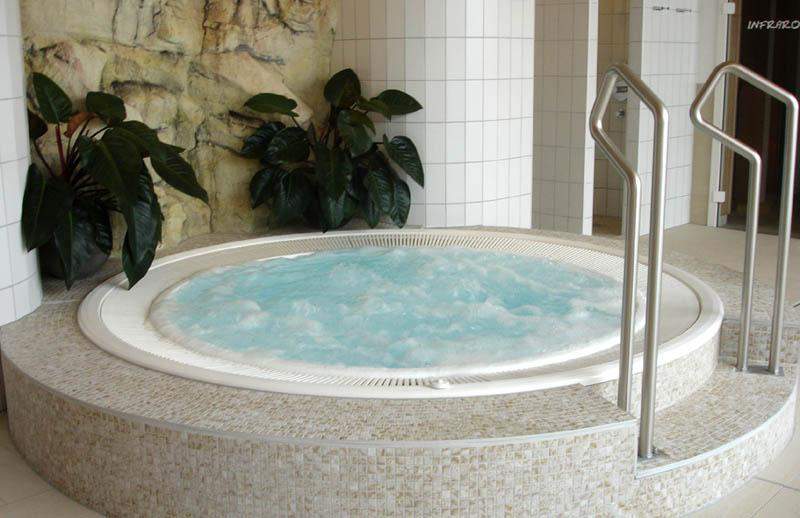 whirlpool schaumbad? (hotelzimmer, Jacuzzi)
