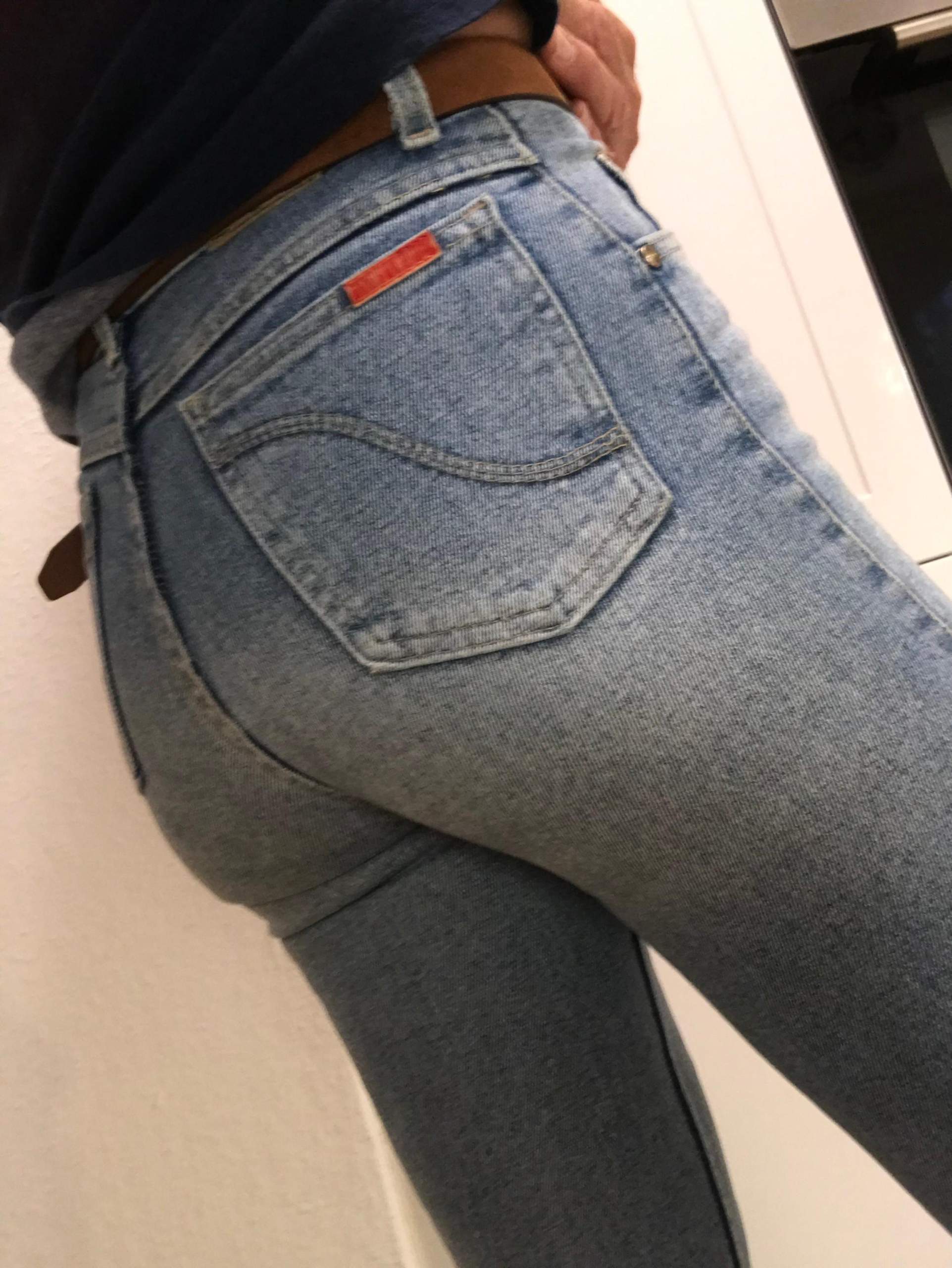 Warum haben Männer-Hosen keinen Hintern in der Hose? (Mode, 90er Jahre ...