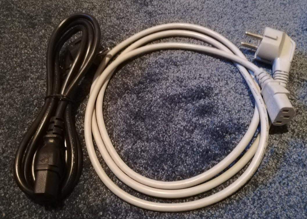 Mit welchen Kabel gaming PC an Steckdose anschließen? (Hardware)