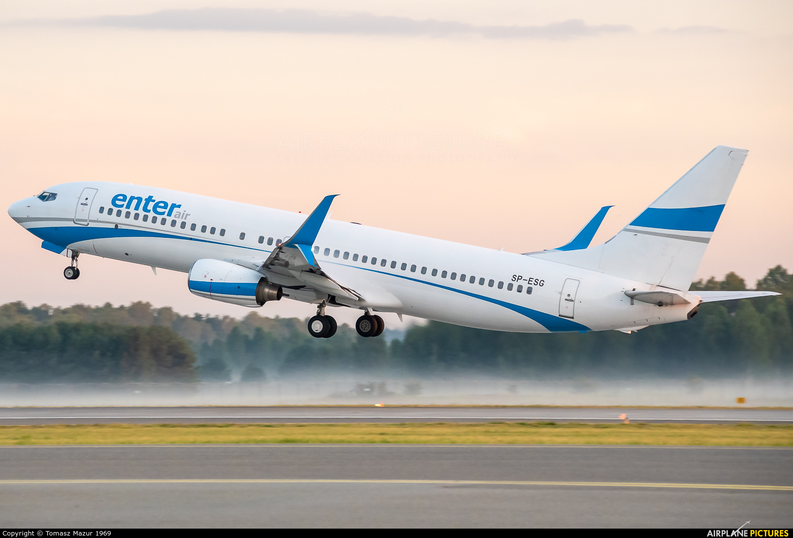 Hat jemand Erfahrung mit enter air? (Flugzeug, Fluggesellschaft)