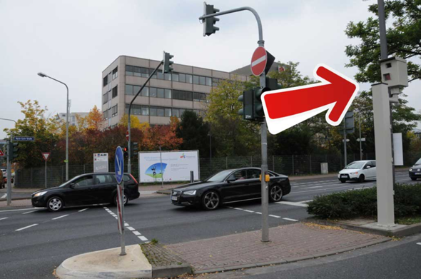 Ist das ein Ampelblitzer? (Auto, Verkehr, Straßenverkehr)