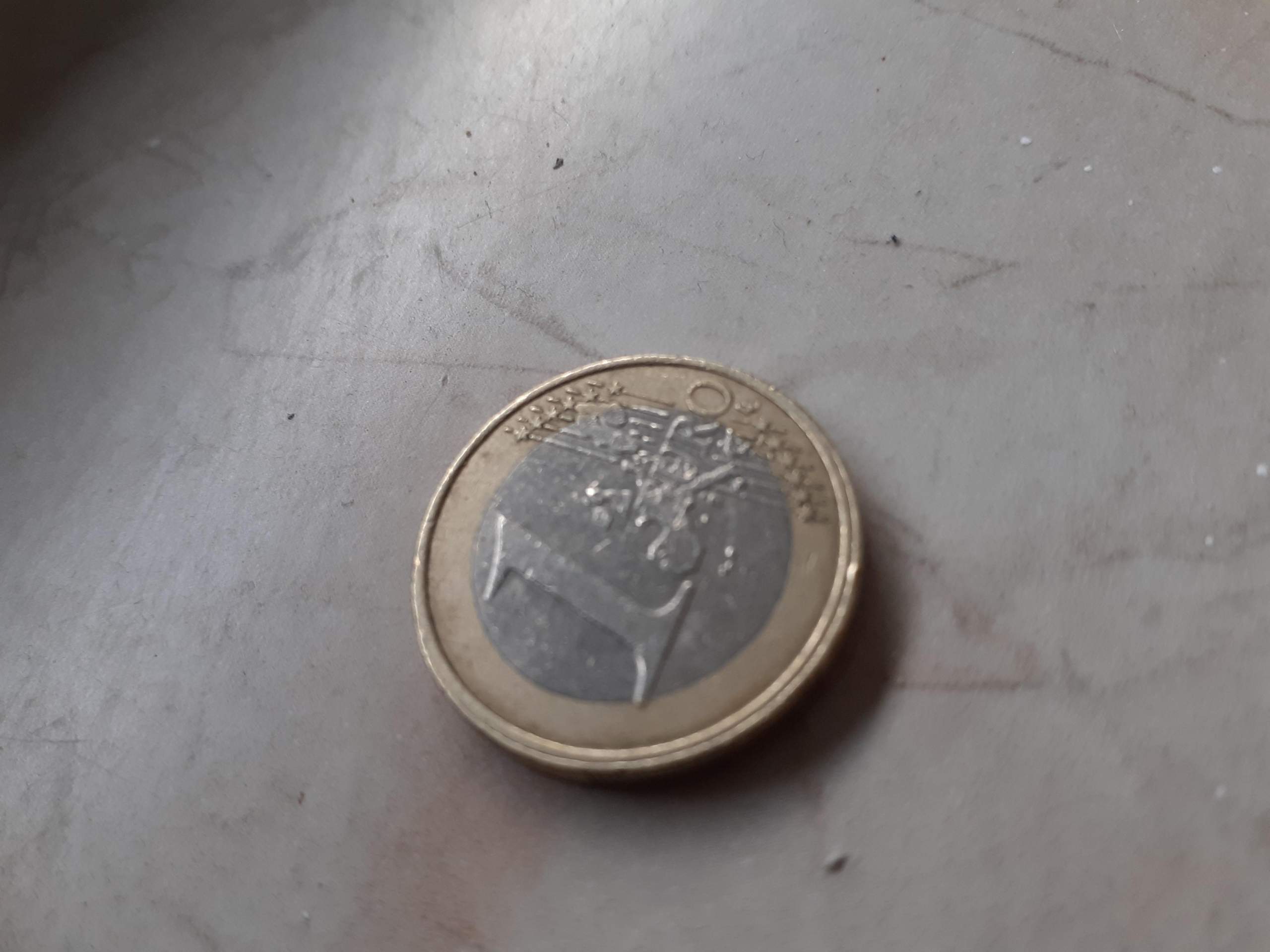 1 Euro Münze mit doppelten Rand? (Geld, Wert, Münzen)