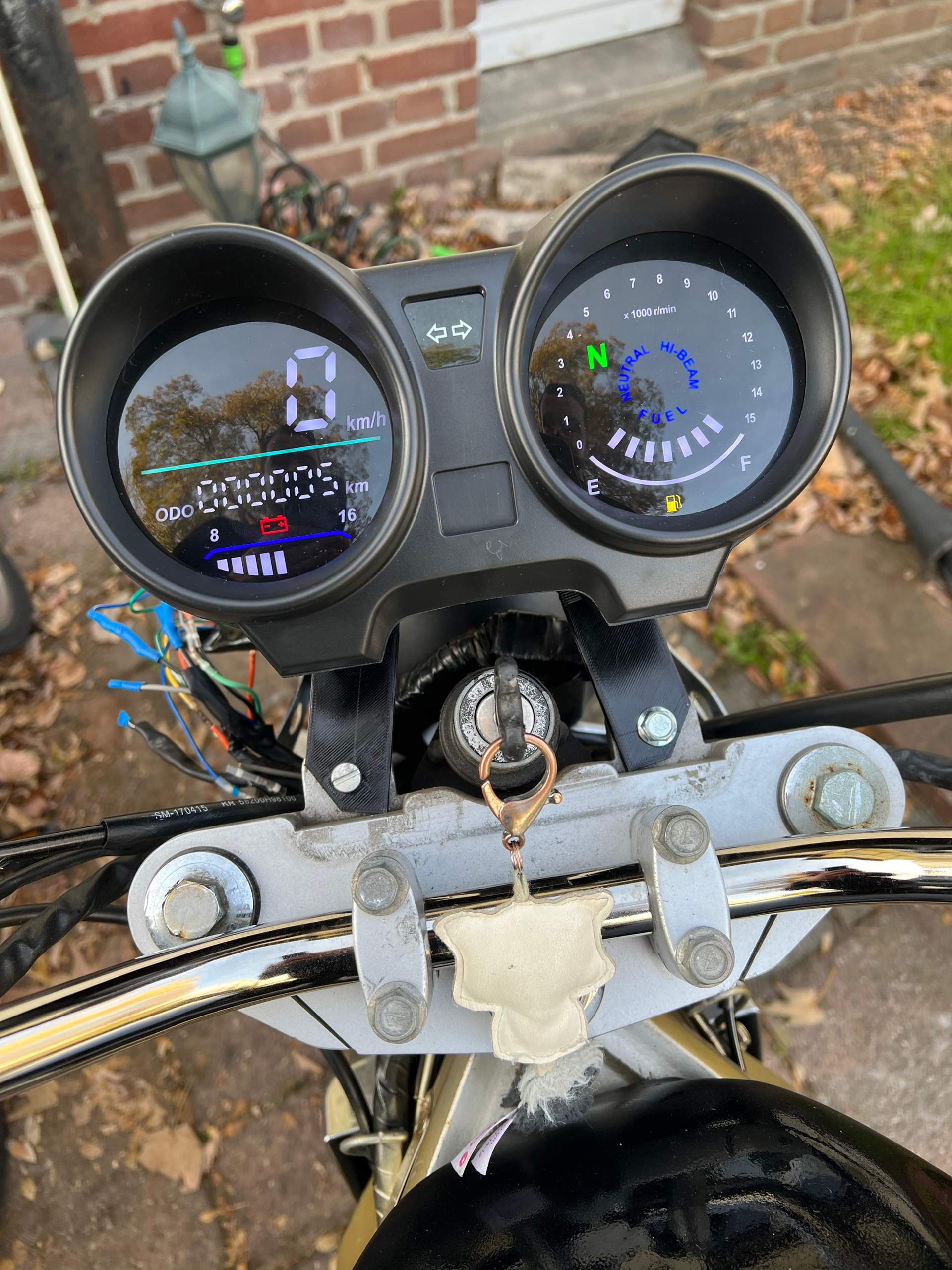 125ccm analog gegen digital Tacho getauscht und Drehzahlmesser ...