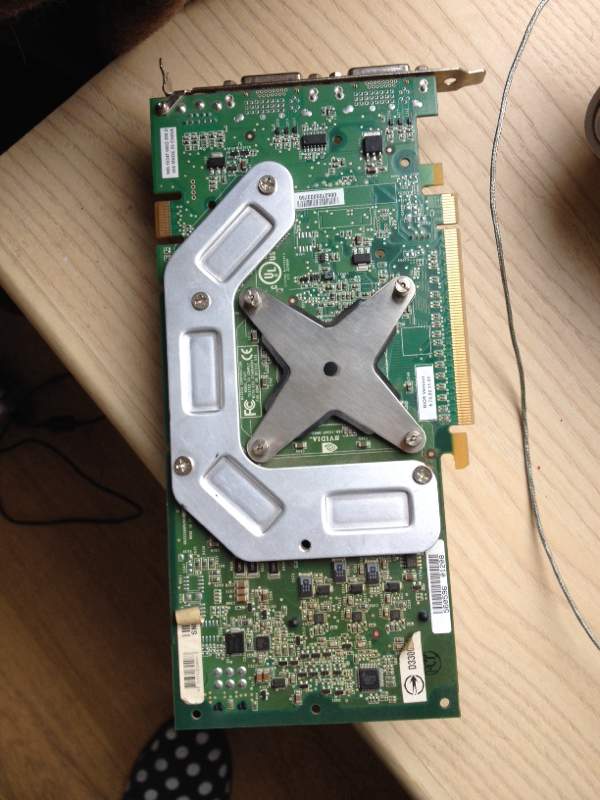 Monitor zeigt an: Signalkabel prüfen hilfe! (PC, Informatik, Kabel)