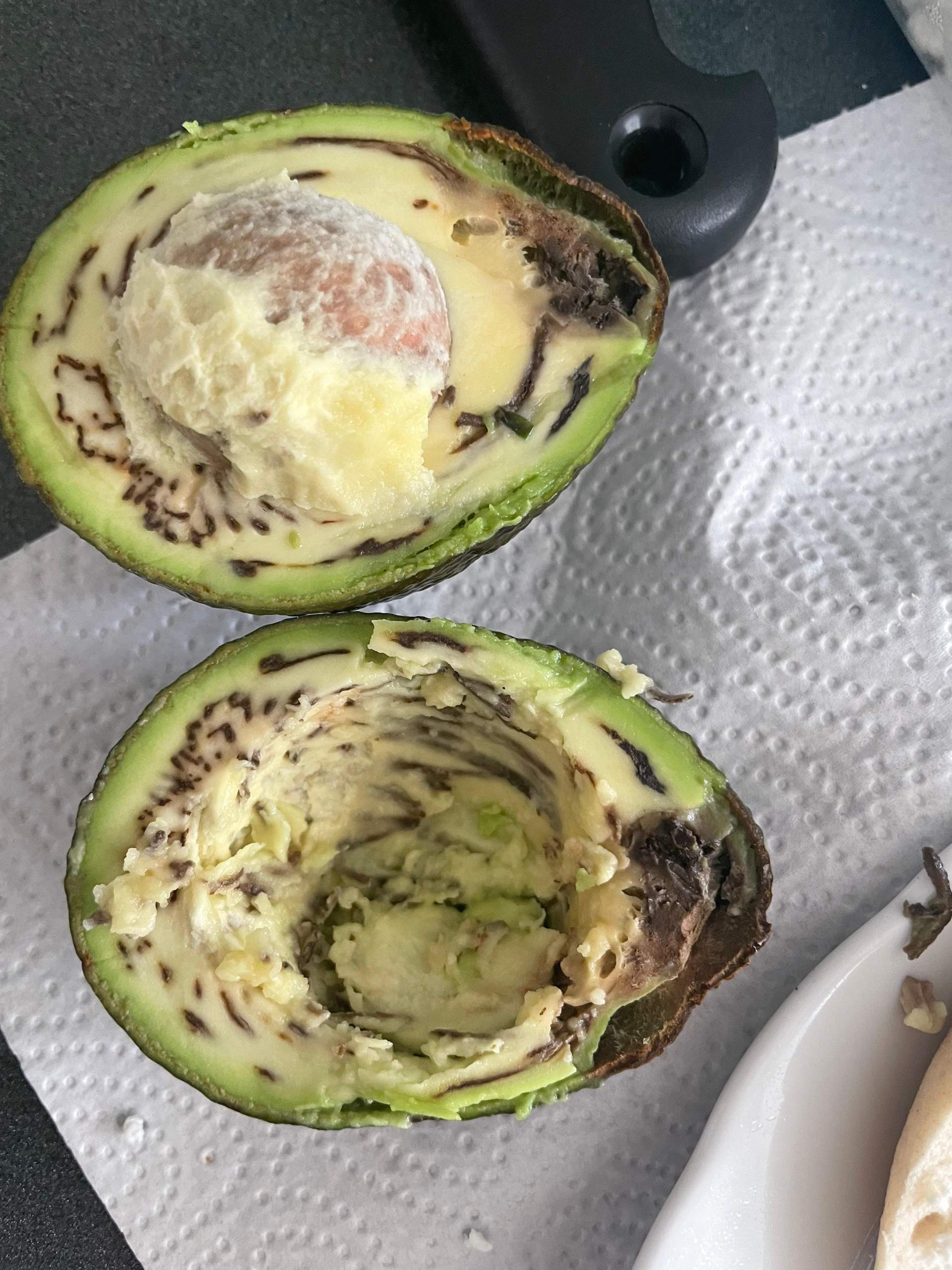 Acocado braun? (Ernährung, Essen)