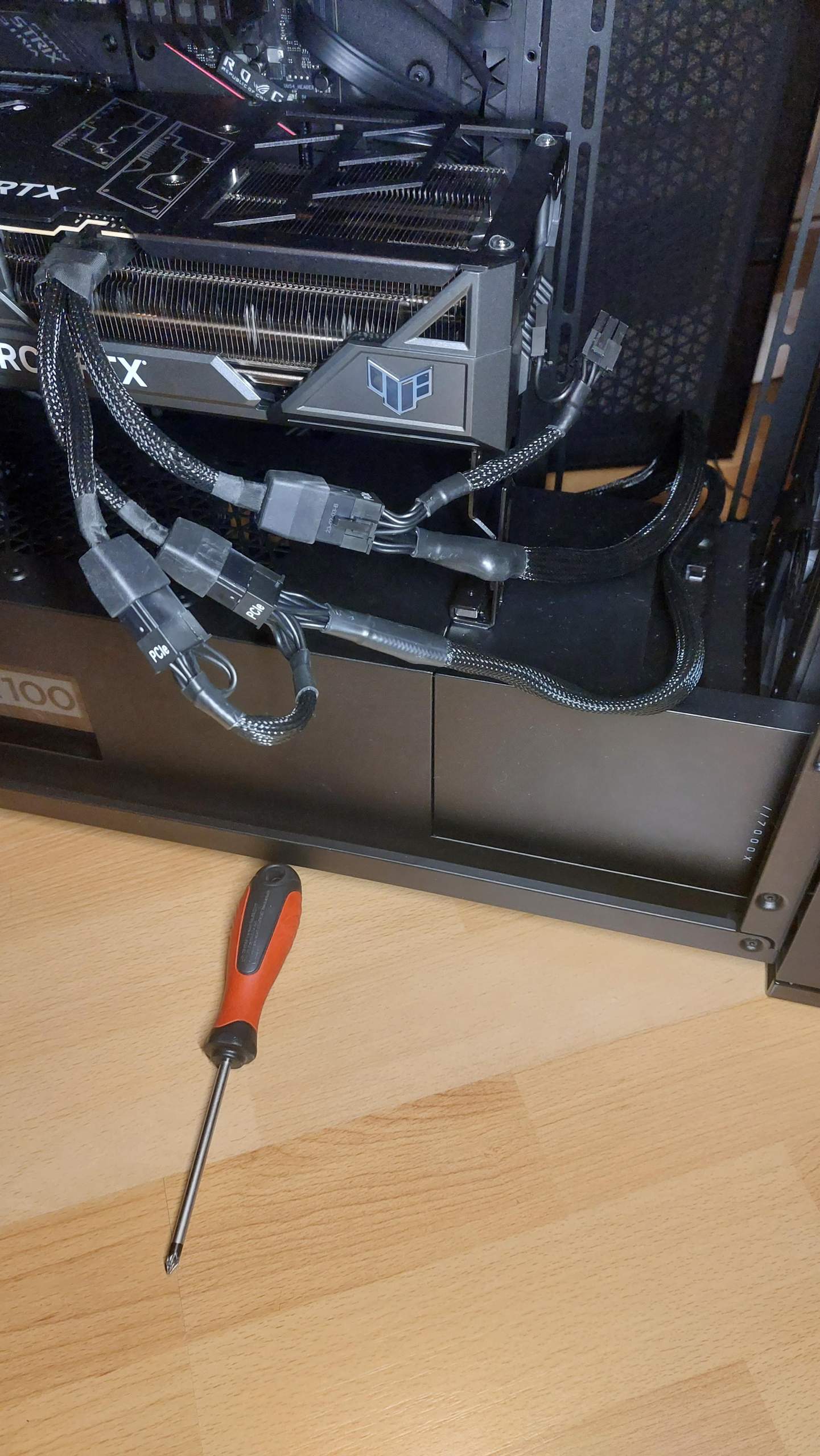 Adapter Kabel für Asus RTX 4080 GPU? (Computer, PC, Gaming)