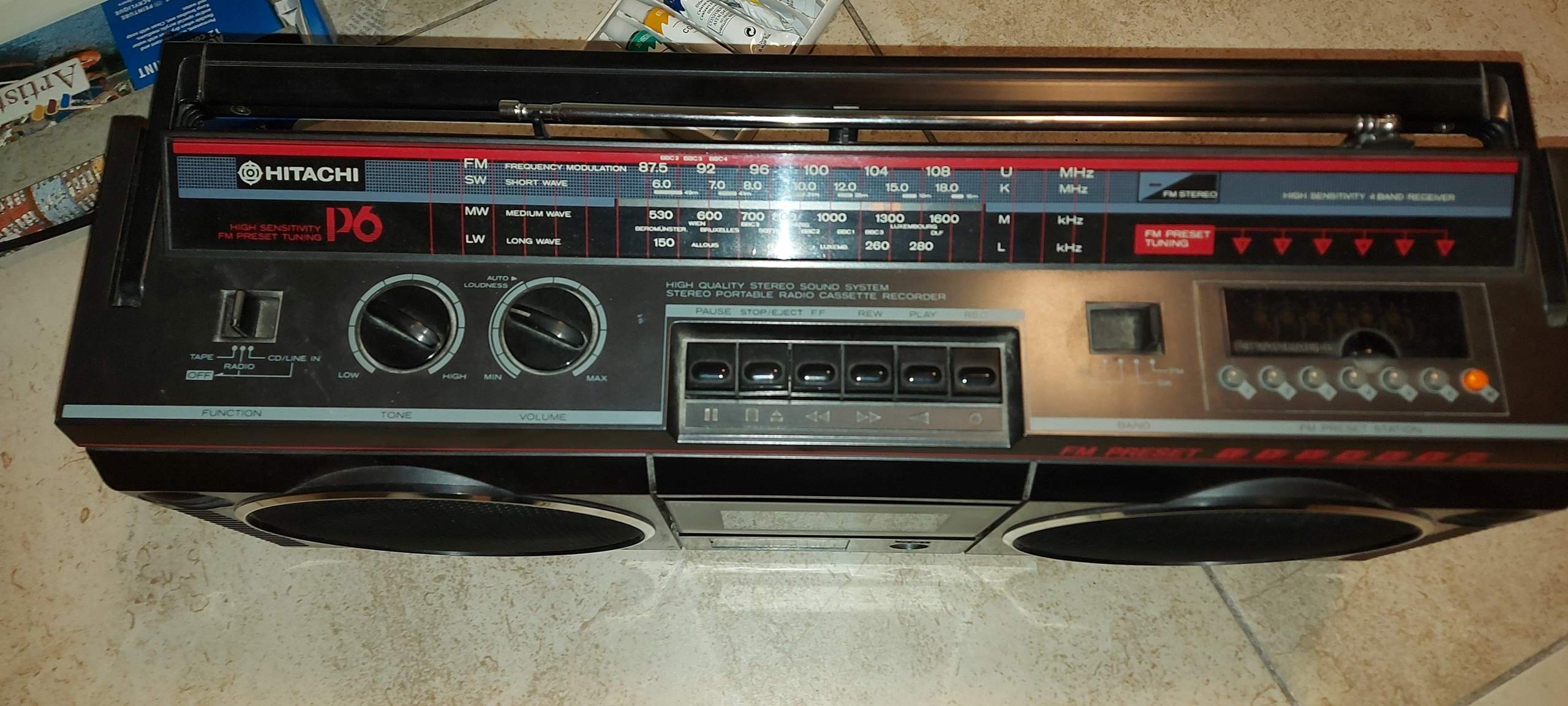 Altes Radio mit Handy verbinden? (Elektrik, aux-anschluss, Hitachi)