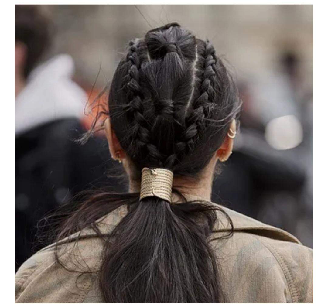 An die Frauen: Wie gefällt Euch diese Zopffrisur? (Aussehen, Style, Frisur)