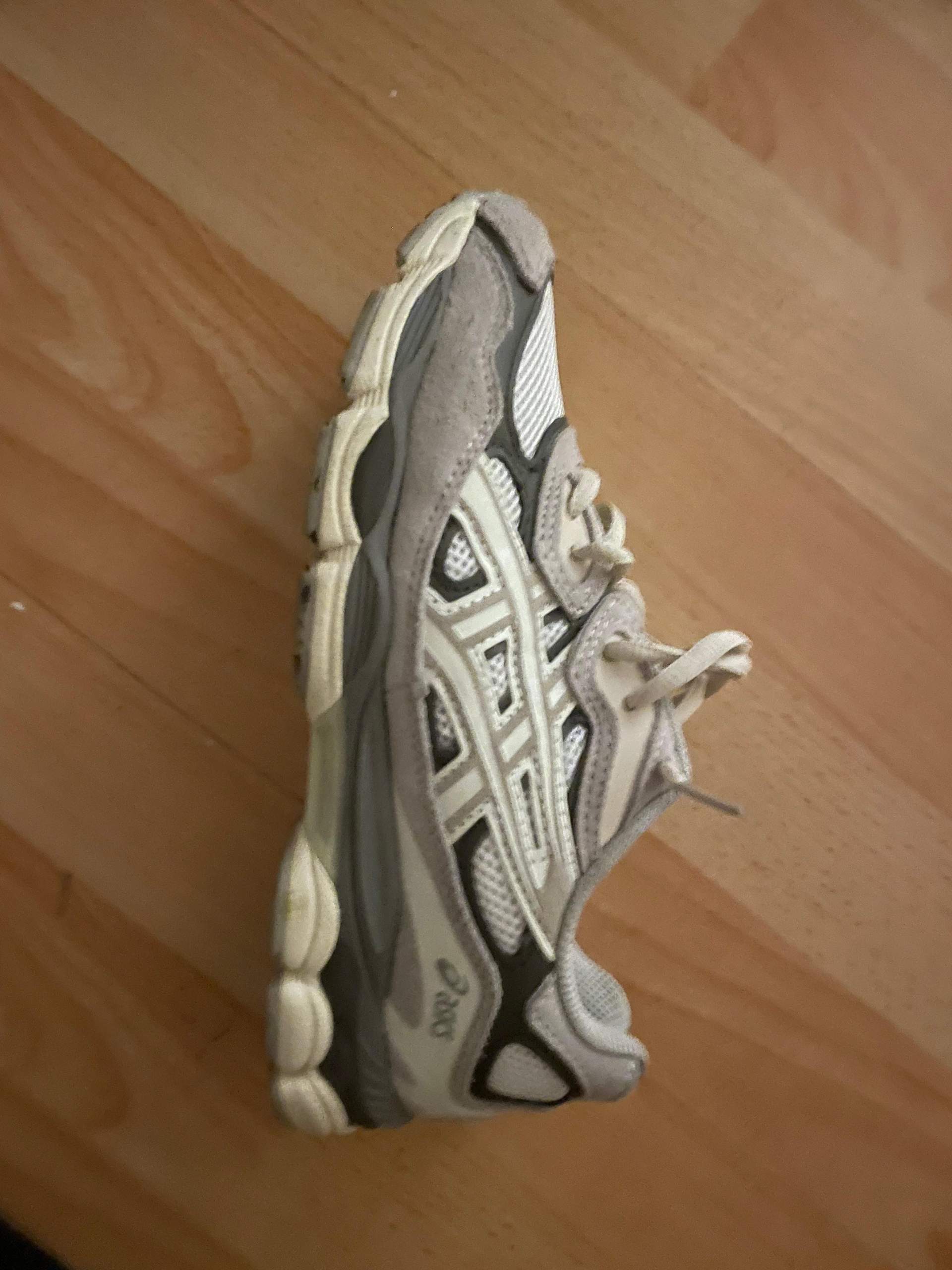 Asics Gel nyc oyster grey Fake? (Style, Sneaker)