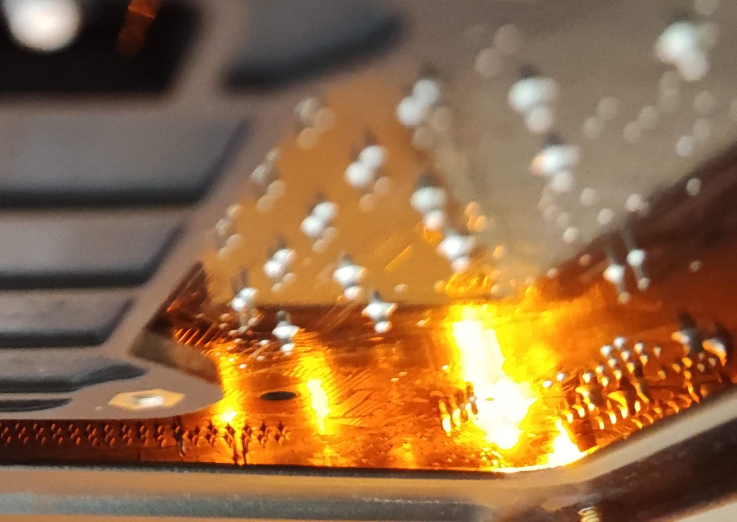 Asus Mainboard, alle LEDs leuchten? (Gaming PC, CPU, Prozessor)