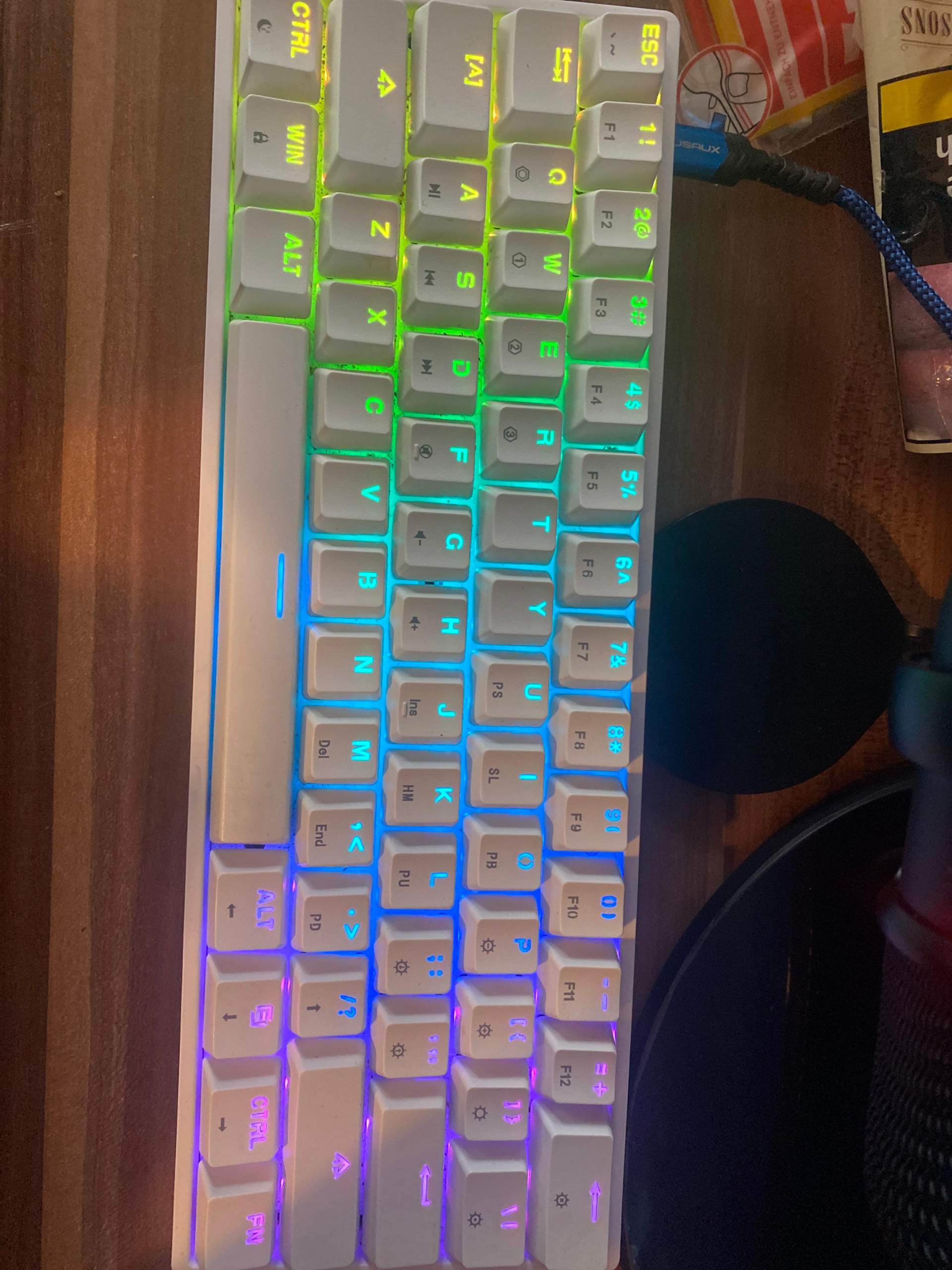 Auf 60% english tastatur @ eintippen? (Tasten, Gaming Tastatur ...