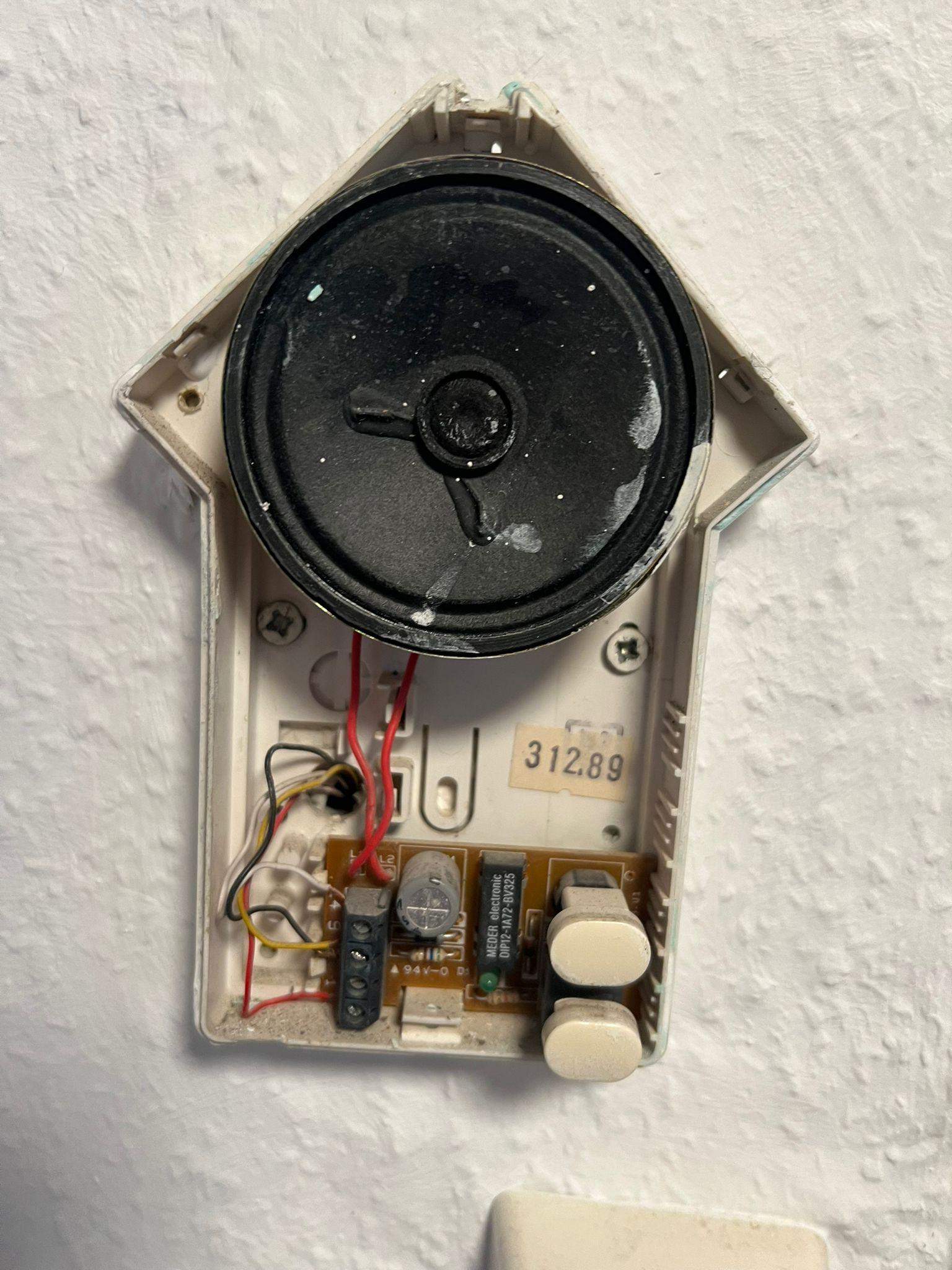 Aufbau der Klingel? (Strom, Elektrik, Kabel)