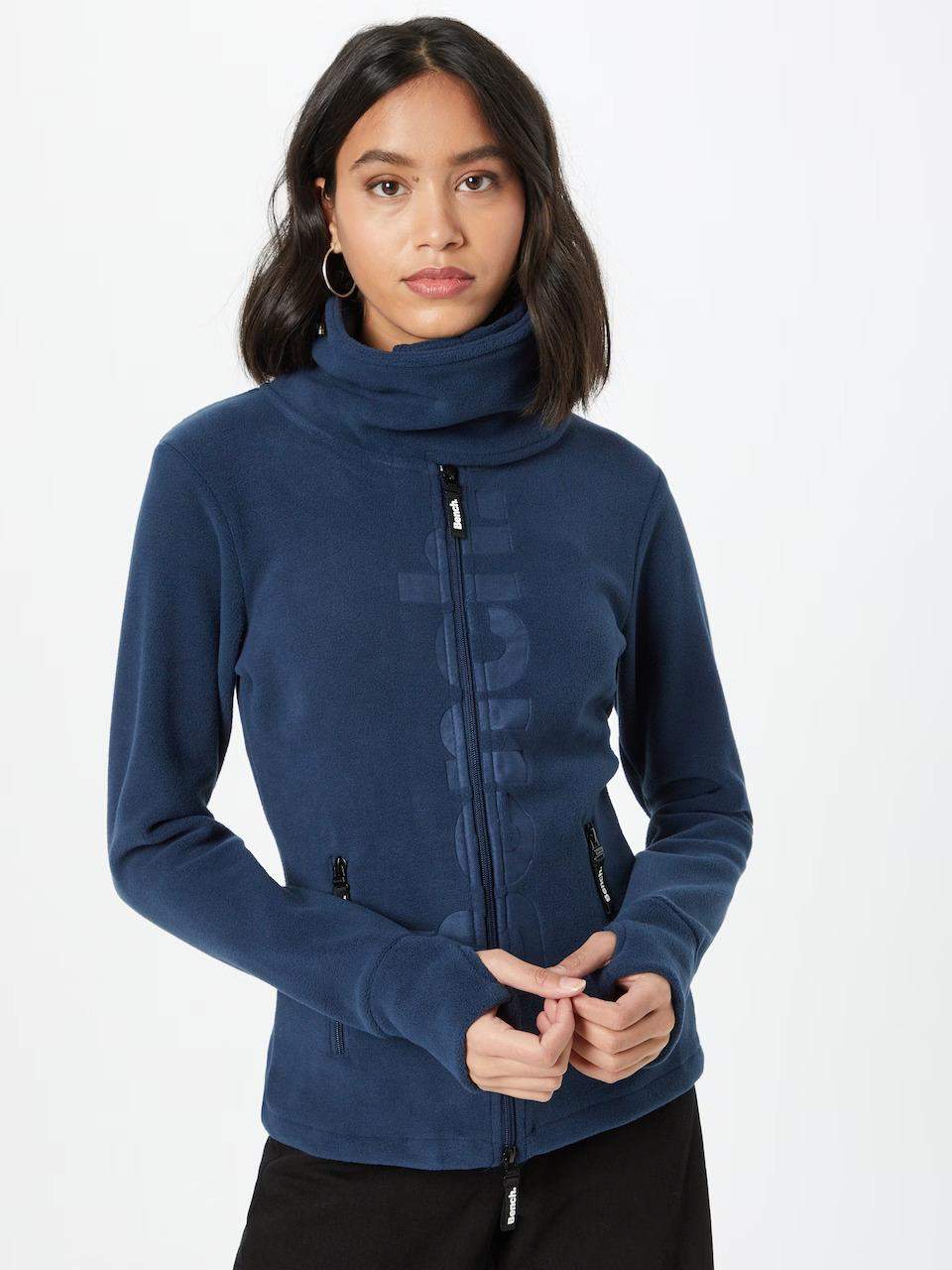 Bench Fleecejacke wieder im Trend? (Kleidung, Mode, Style)