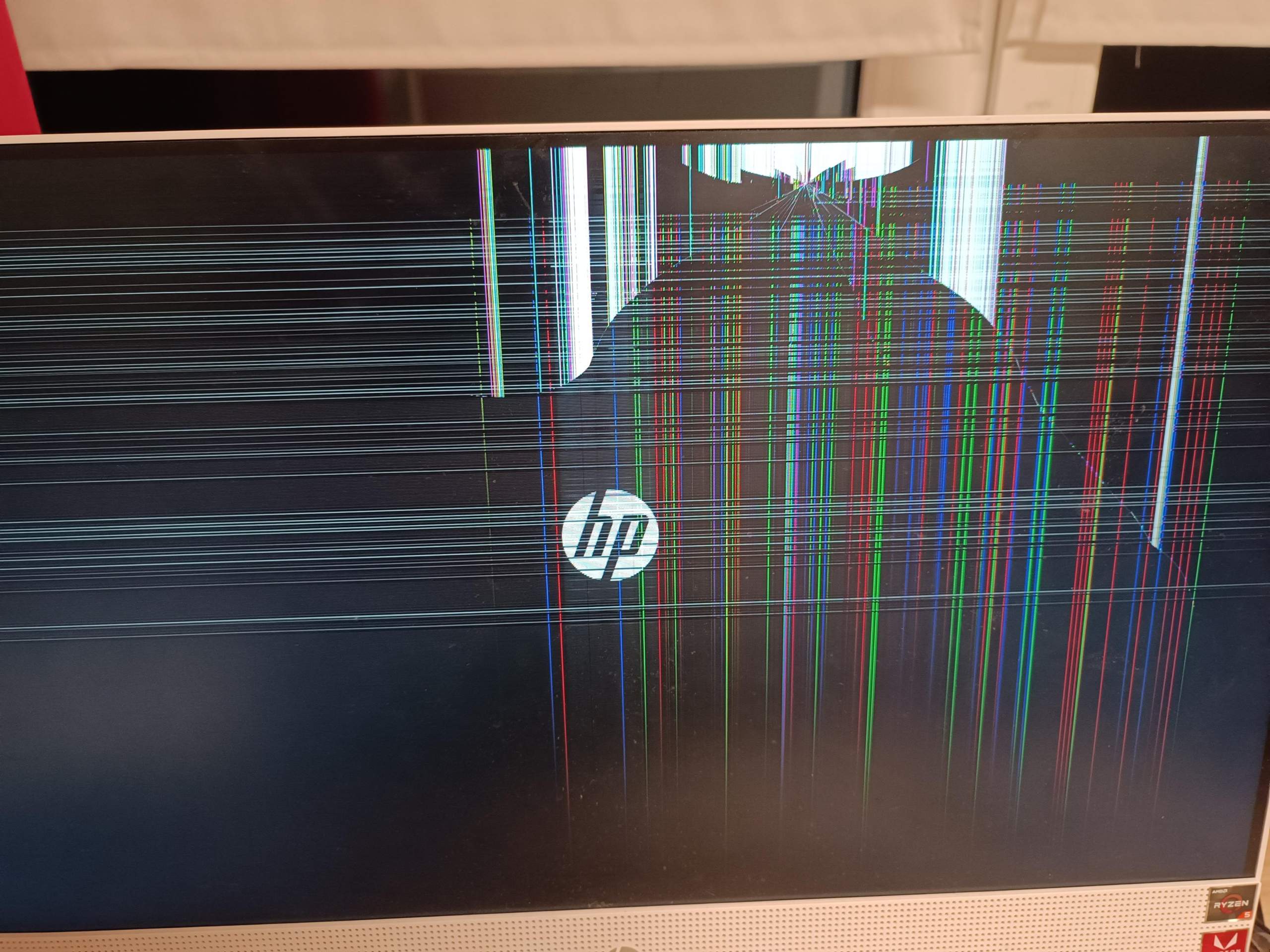 Bildschirm kaputt? (Reparatur, Displayschaden)