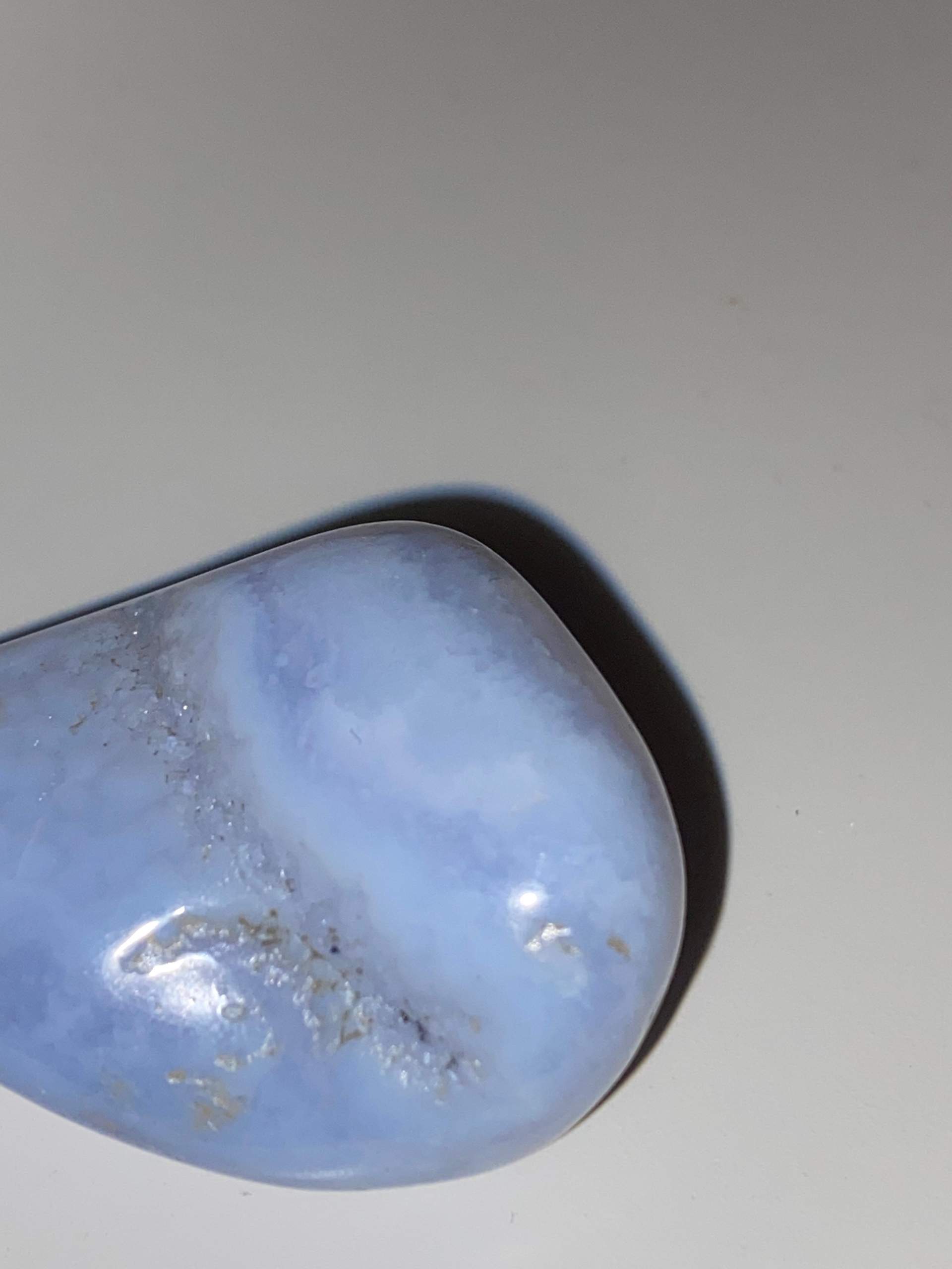 Blauer Chalcedon oder Blau spitzen achat? (Steine, Geologie, Edelsteine)