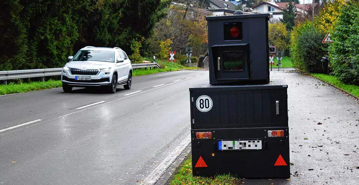 Blitzt der Blitzer? (Führerschein)