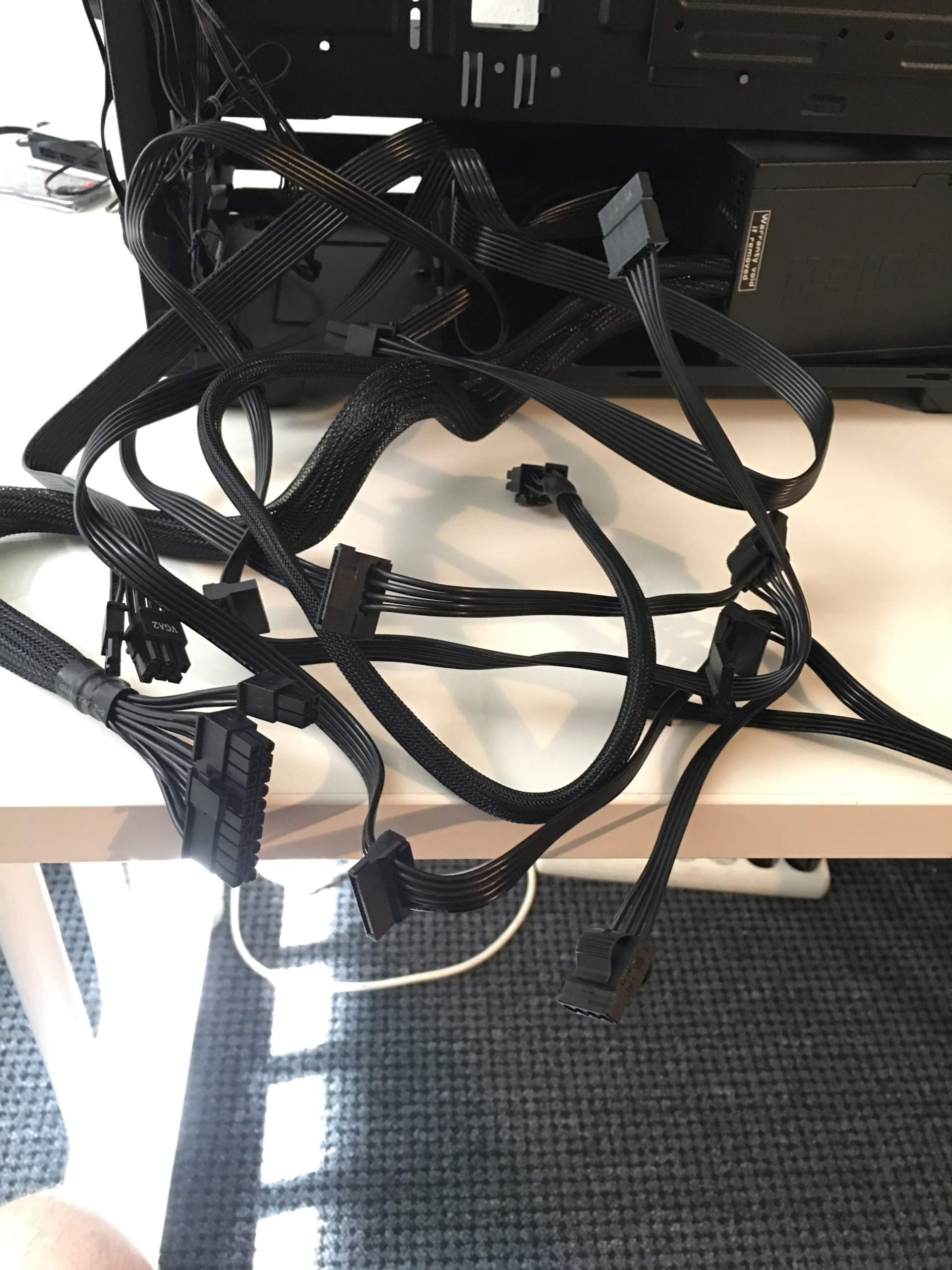 Brauche ich alle kabel vom Netteil? (Computer, Technik, PC)