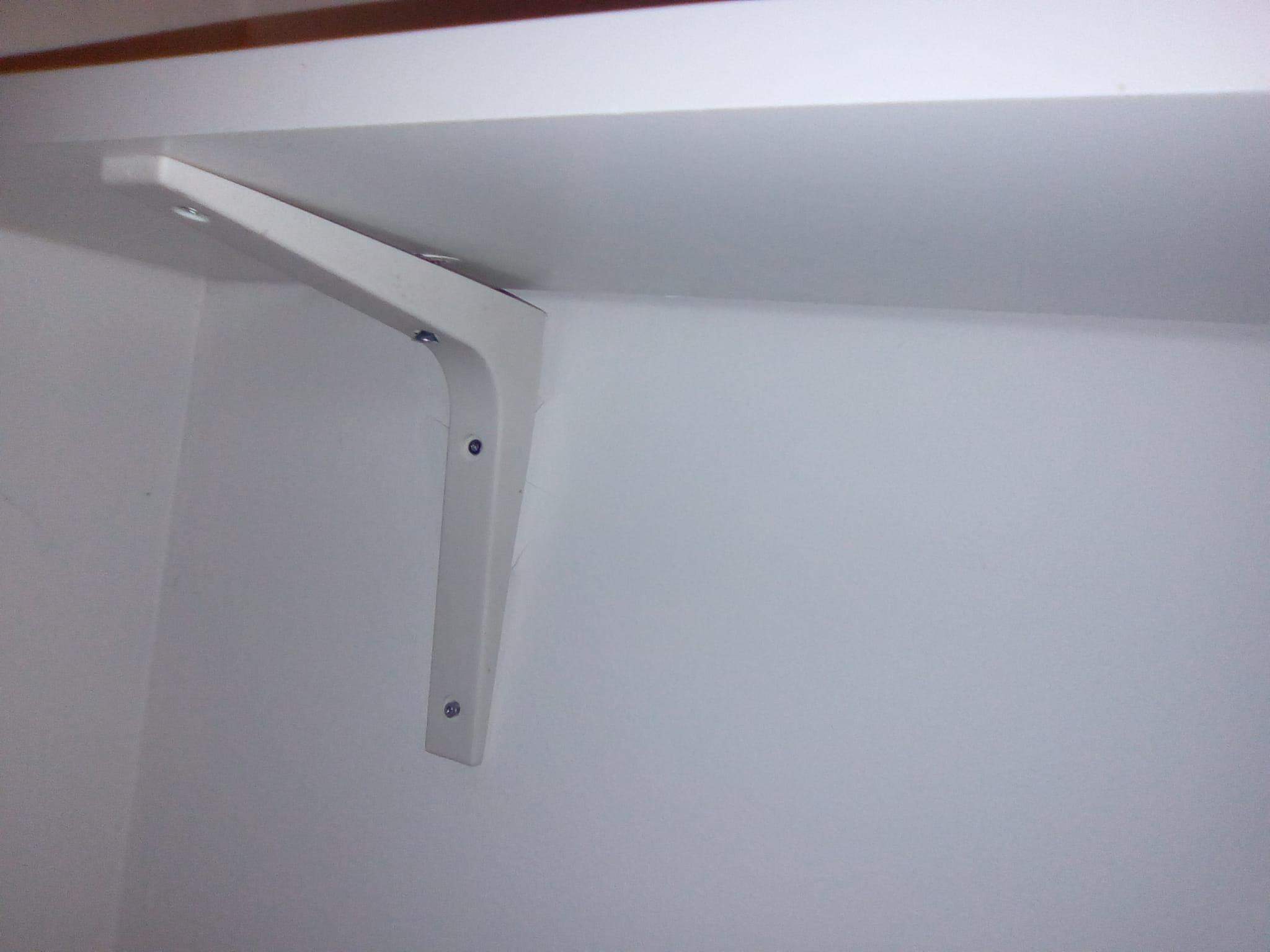 Brett unstabil und aus der Wand gerissen- Was tun? (Wohnung, Haus ...