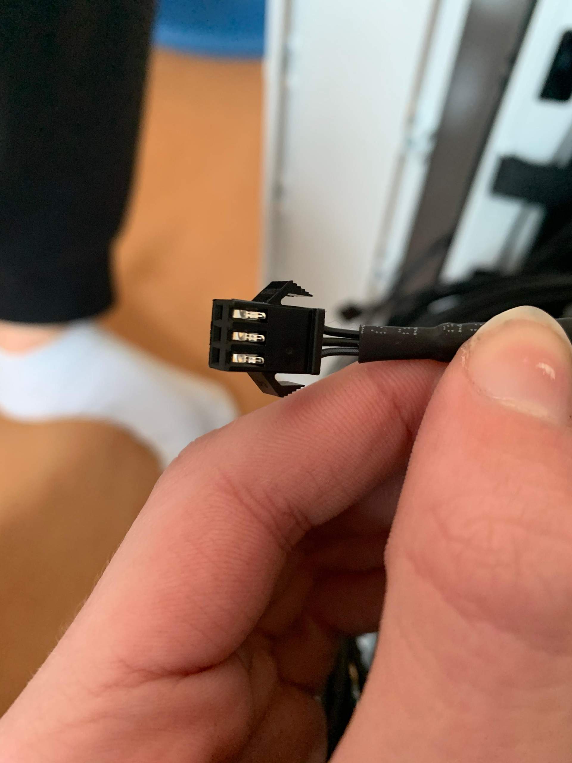 Cpu fan mit 3 pin port? (Gaming PC, Netzteil, Lüfter)