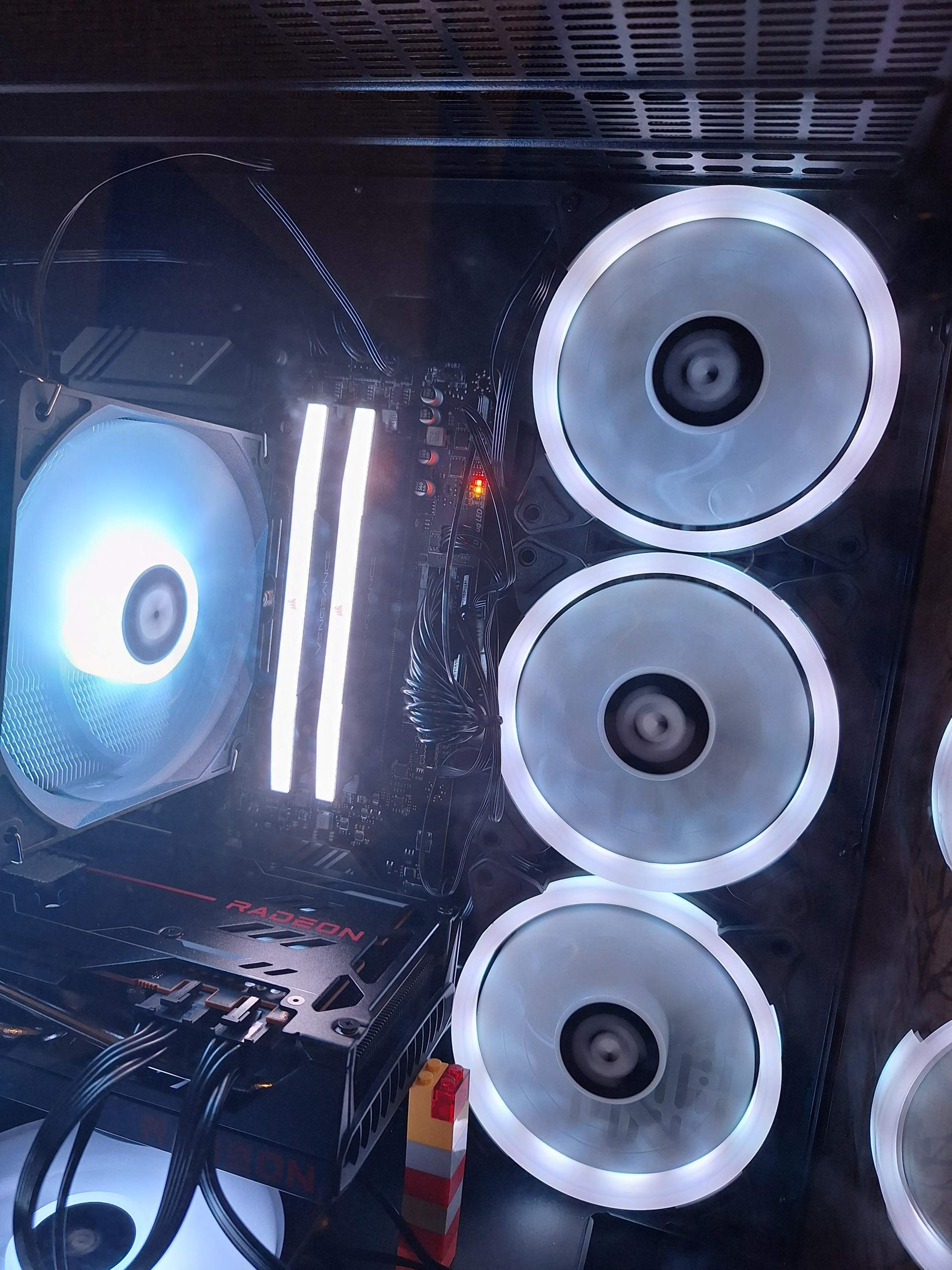 Debug licht rpt und gelb? (Computer, PC, LED)