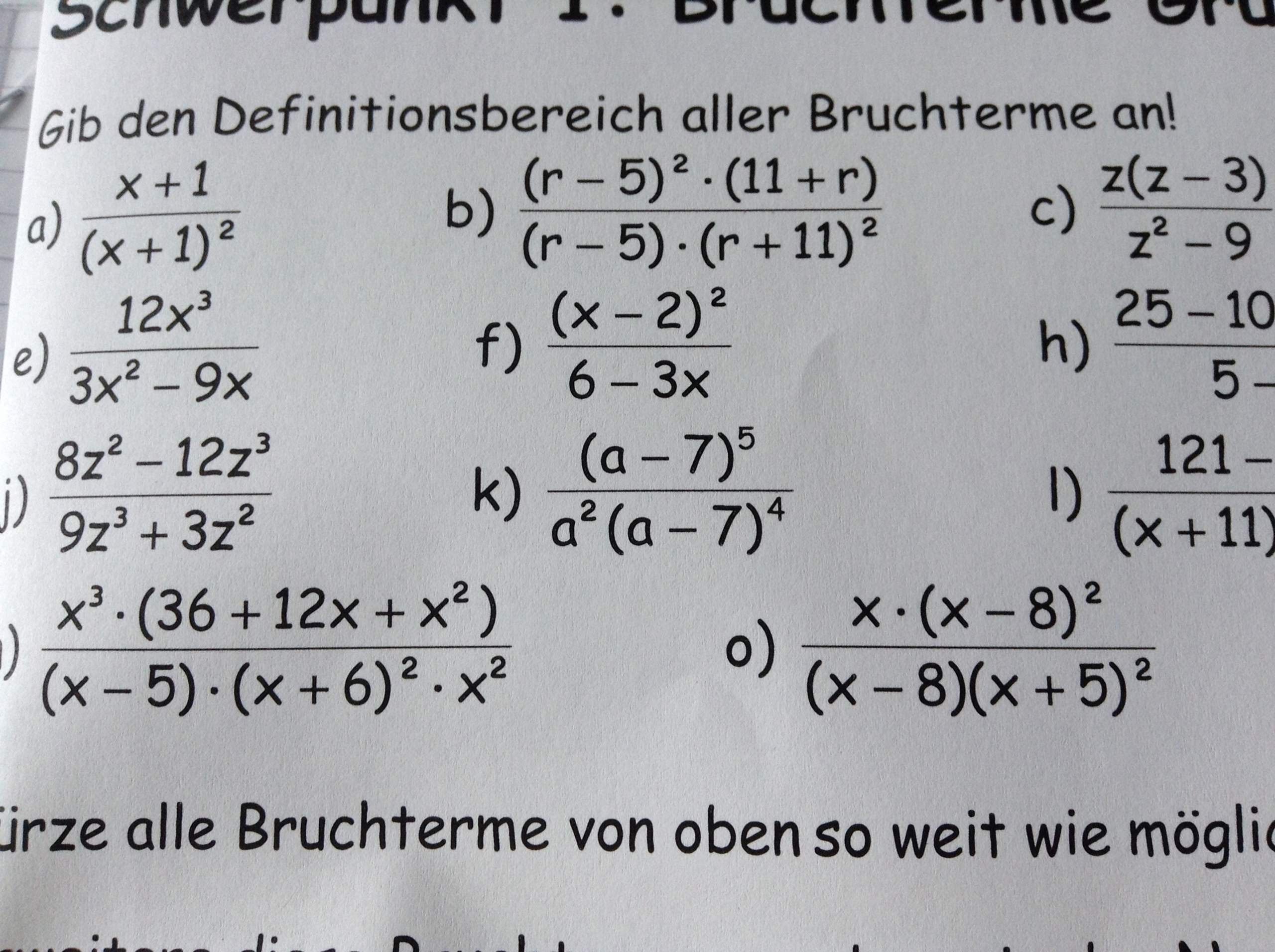 Definitionsbereich bei Bruchtermen? (Mathematik, Bruchterme)