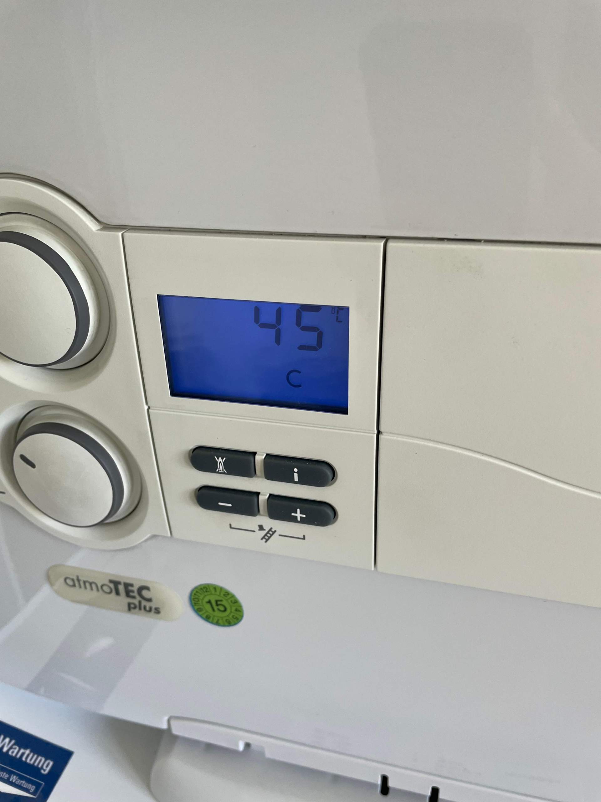 Der Boiler - Zähler wechselt im Sekundentakt von 45 grad zu 5,36 ist ...