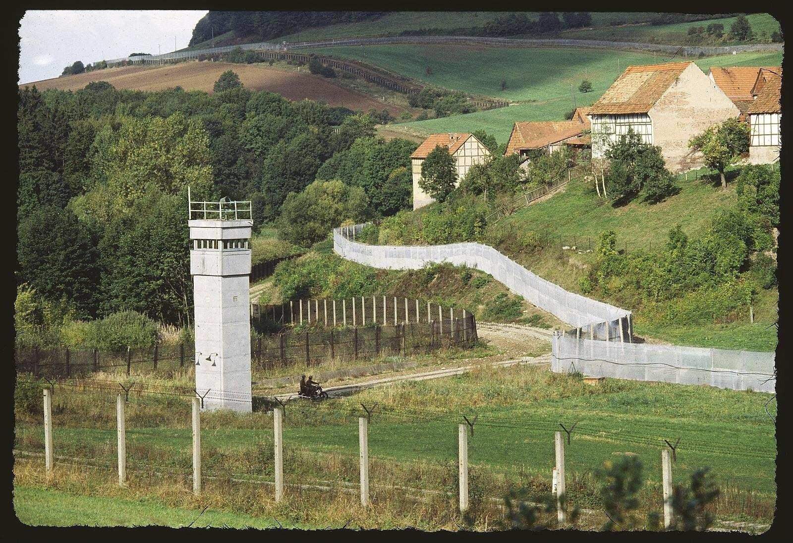 "Die Mauer 2.0"? (DDR, Sperre, BRD)