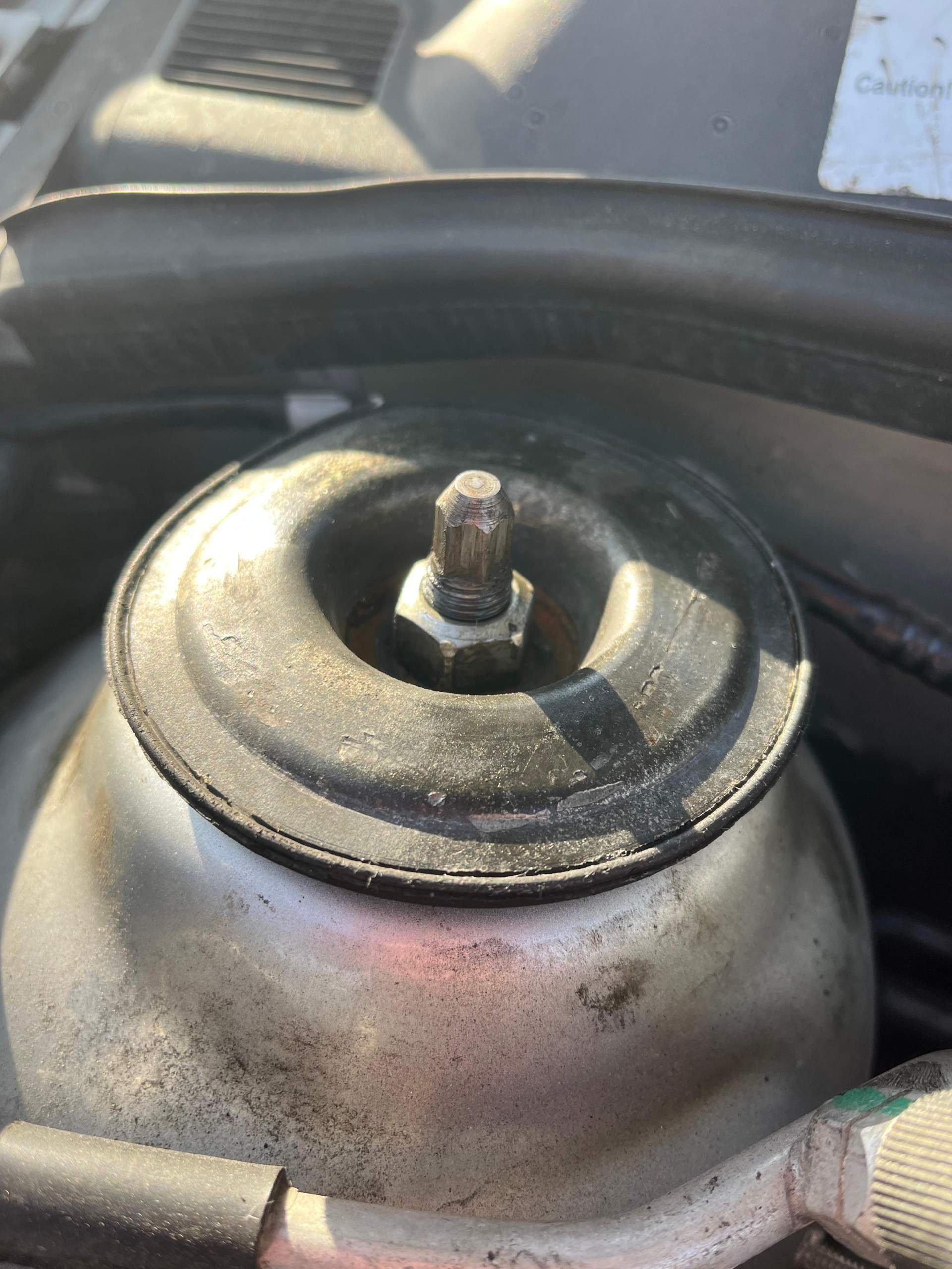 Domlager sitzt schief? (KFZ, Opel, Mechaniker)