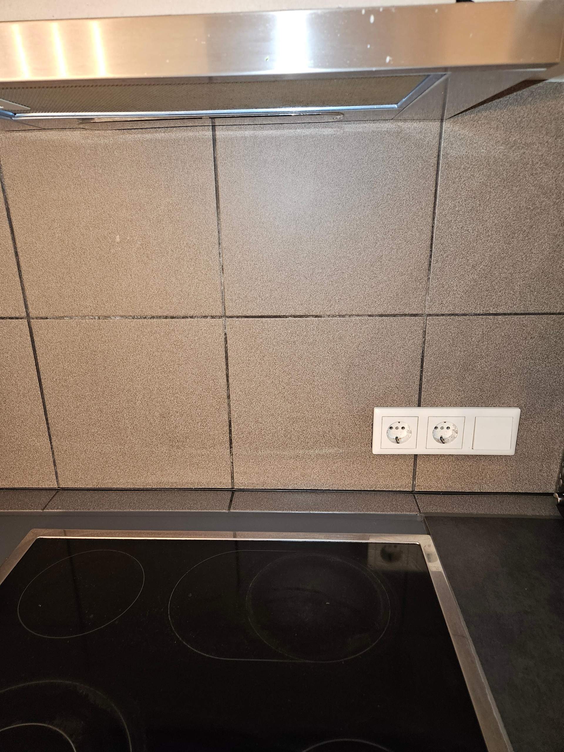 Doofe Frage Dunstabzugshaube? (Elektrik, Küche, Küchengeräte)