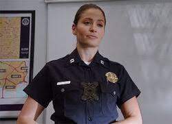 Dürfte ein Captain seine normale Kleidung tragen (so wie auf dem ...