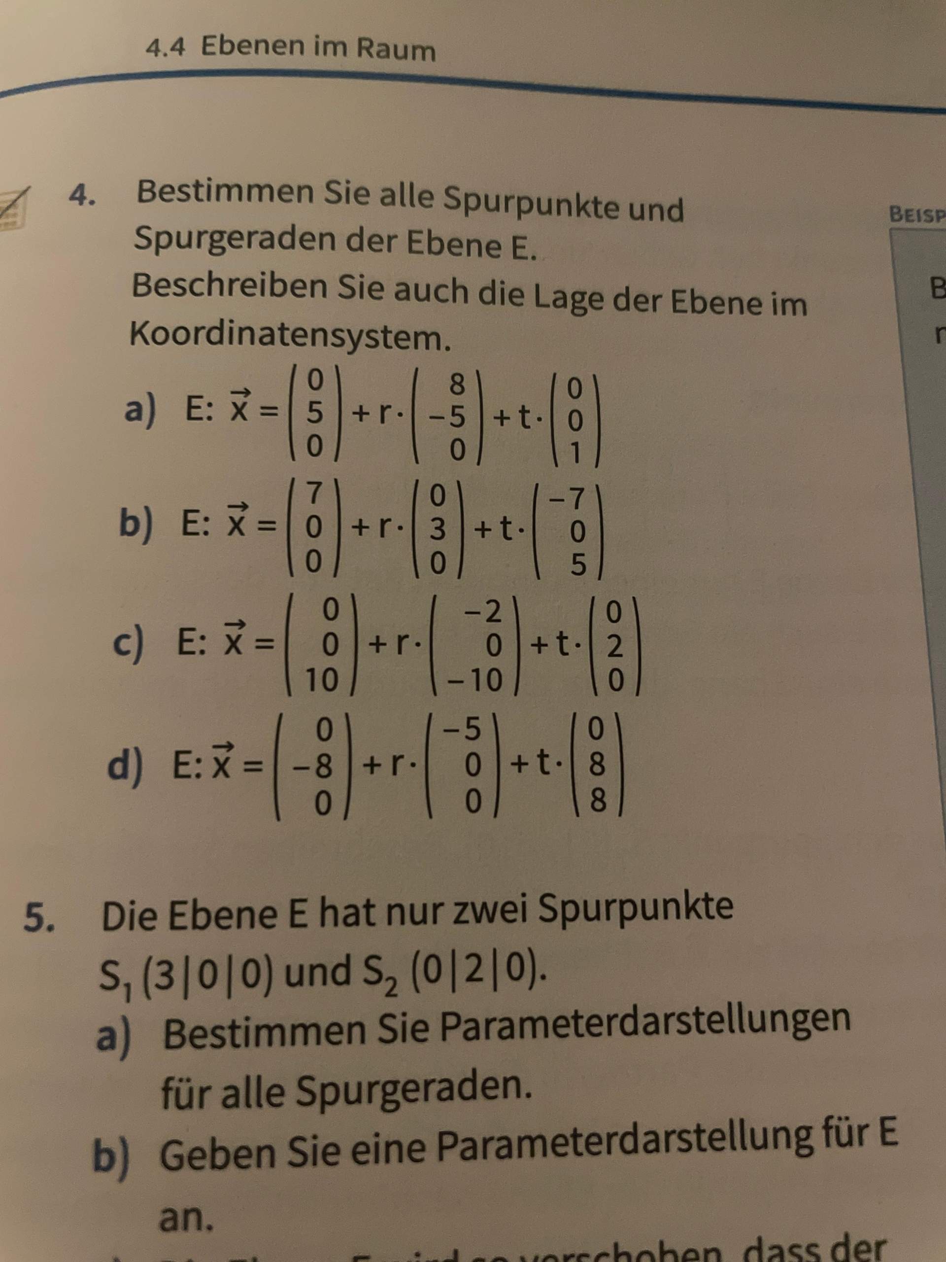 Ebenen im Raum-Spurpunkte und Spurgeraden einer Ebene bestimmen, wie ...
