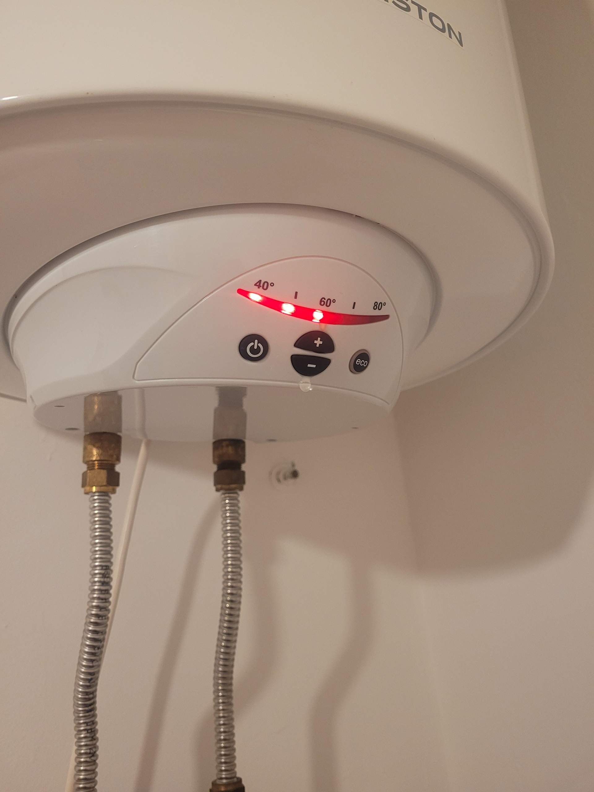 Elektrischer Wasserboiler tropft? (Sanitär)