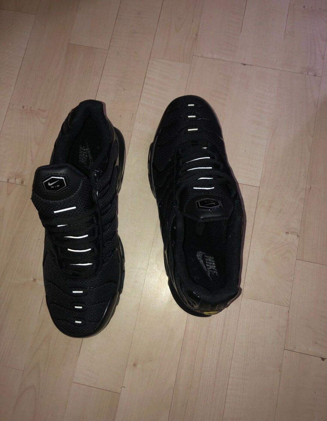 Erkennt ihr das die Schuhe Fake sind oder sind die überhaupt Fake (Nike ...