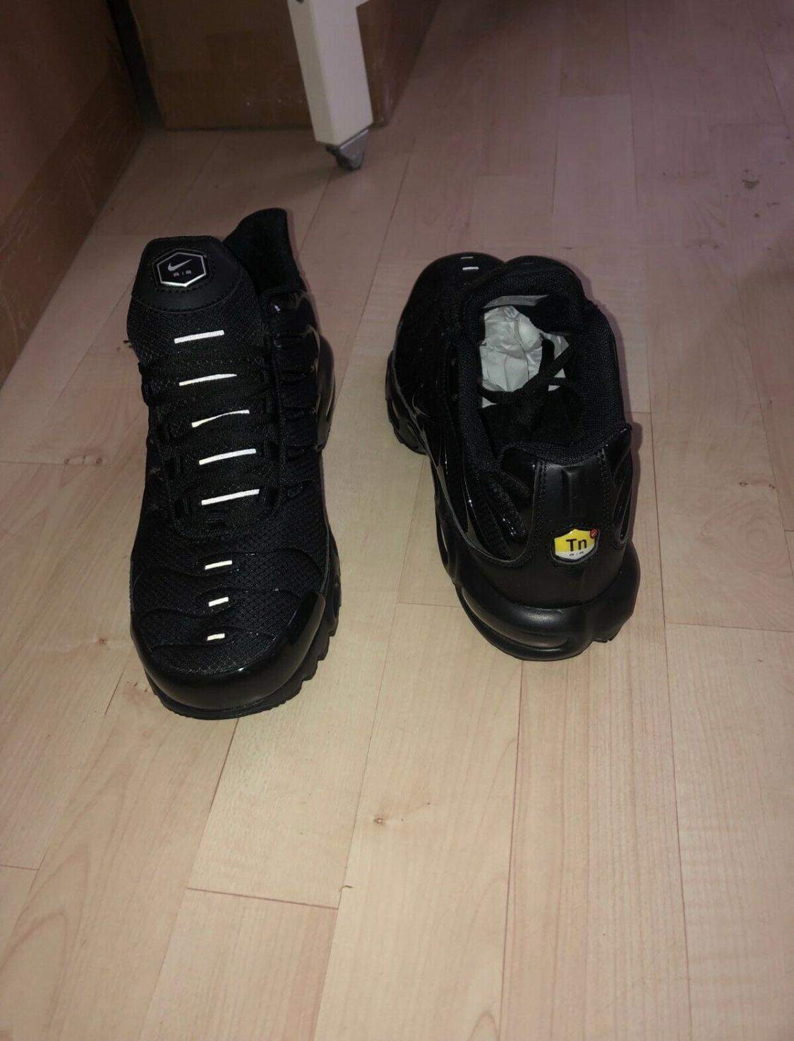 Erkennt ihr das die Schuhe Fake sind oder sind die überhaupt Fake (Nike ...