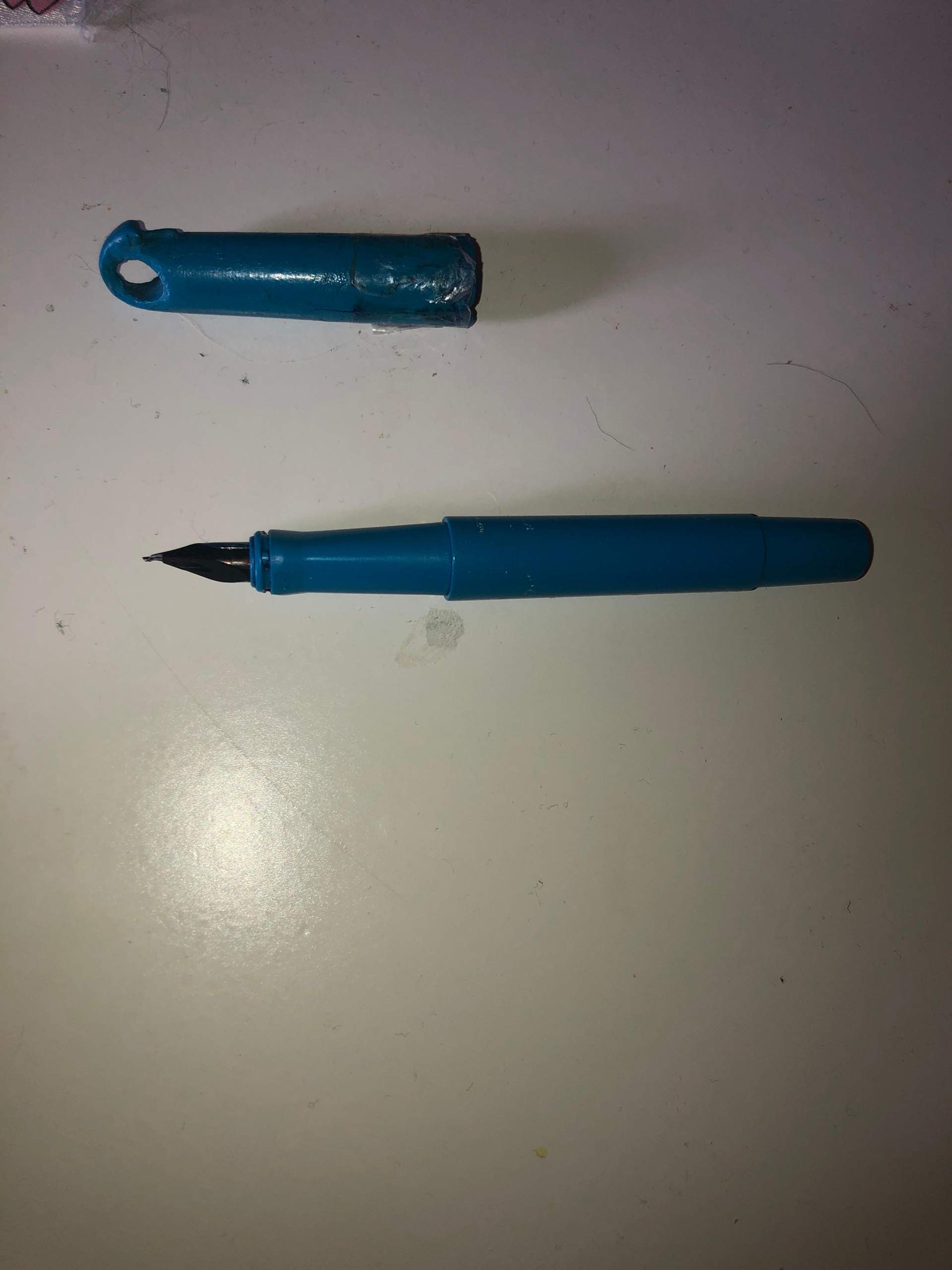 Erkennt jemand den Füller? (Schule, Marke, Stift)