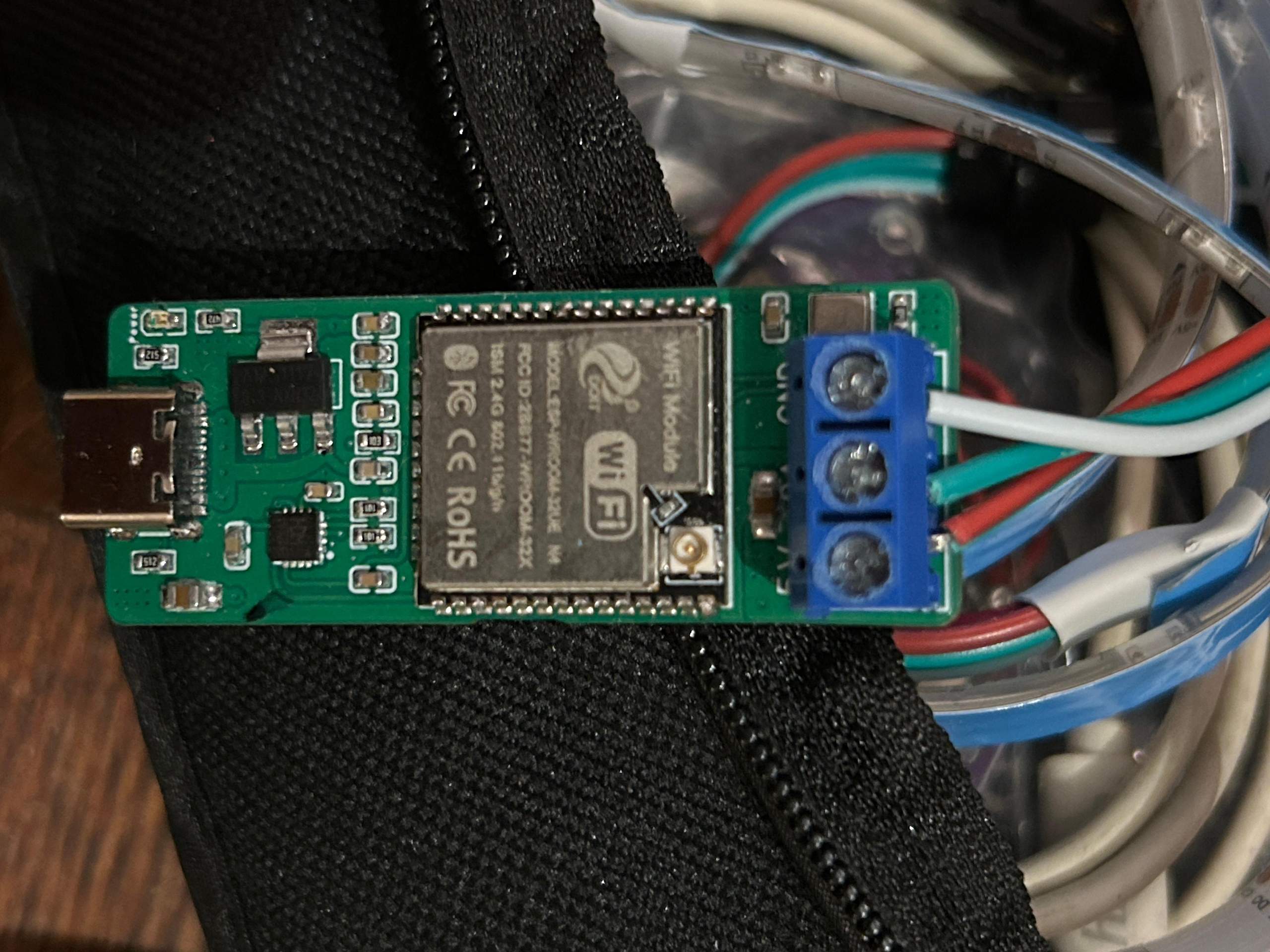 ESP32 ohne direkte pins? (Licht, LED, Mikrocontroller)