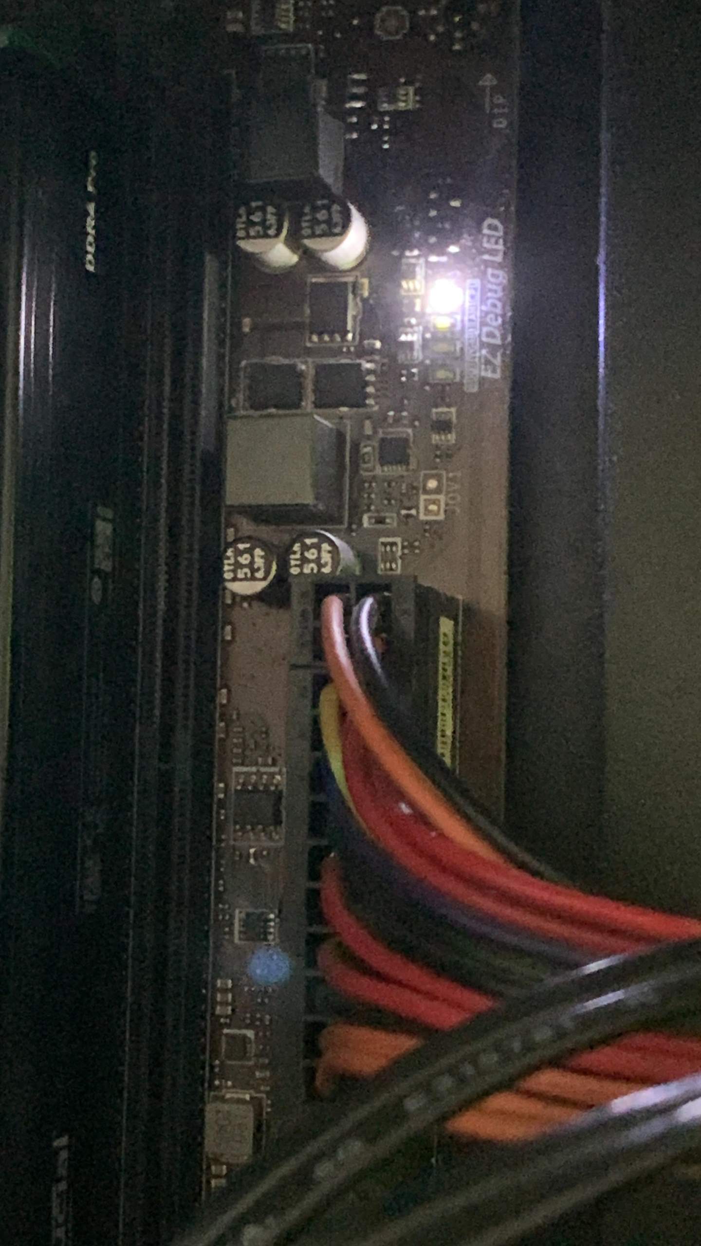 Ez-Debug Leuchte für CPU Leuchte weiß-kein Bild? (Gaming PC, Prozessor ...