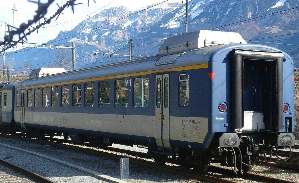 Fährt noch der BLS EW I in der Schweiz? (Bahn, Zug)