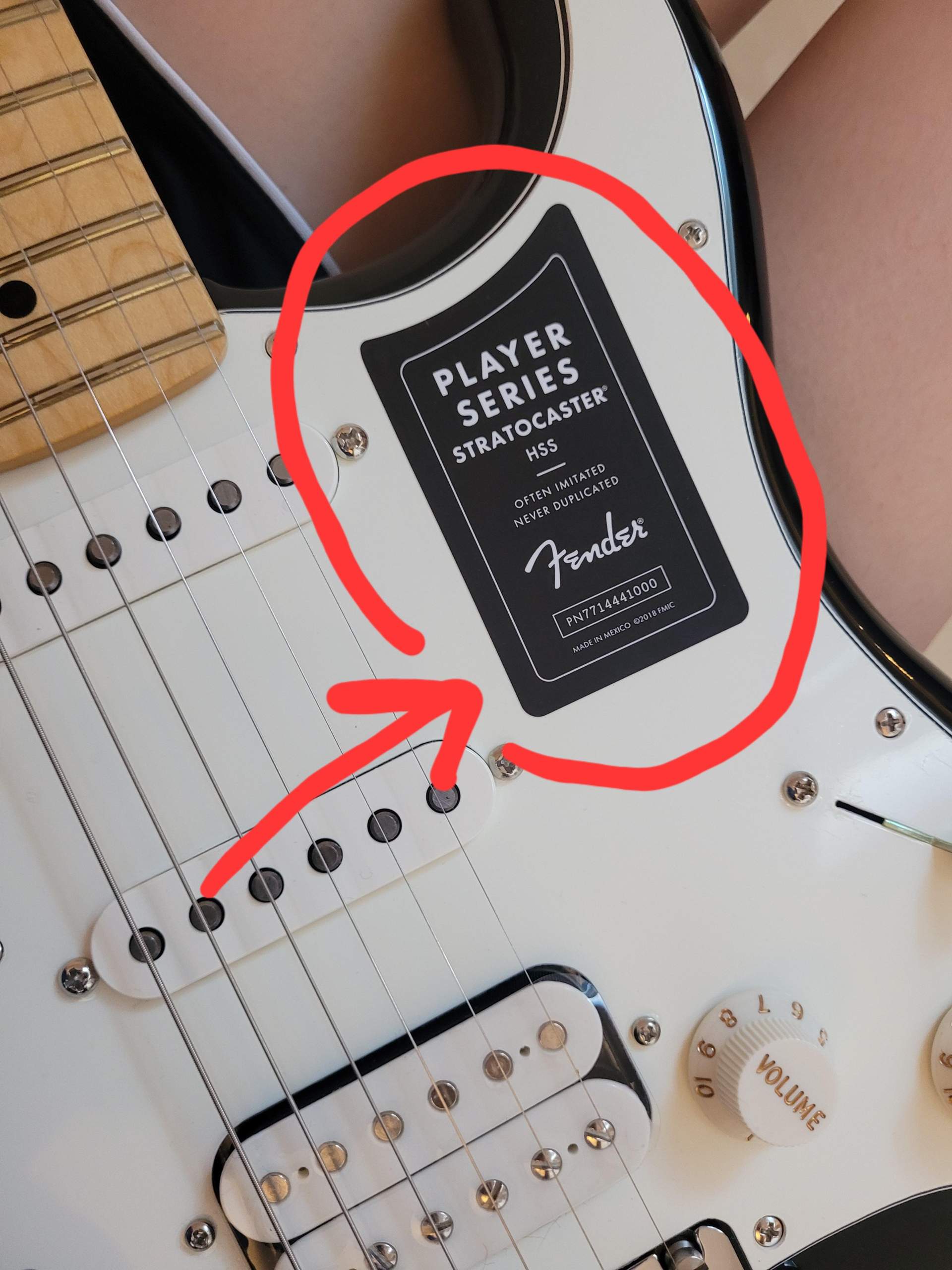 Fender Stratocaster Sticker wegmachen? (Gitarre, Instrument ...