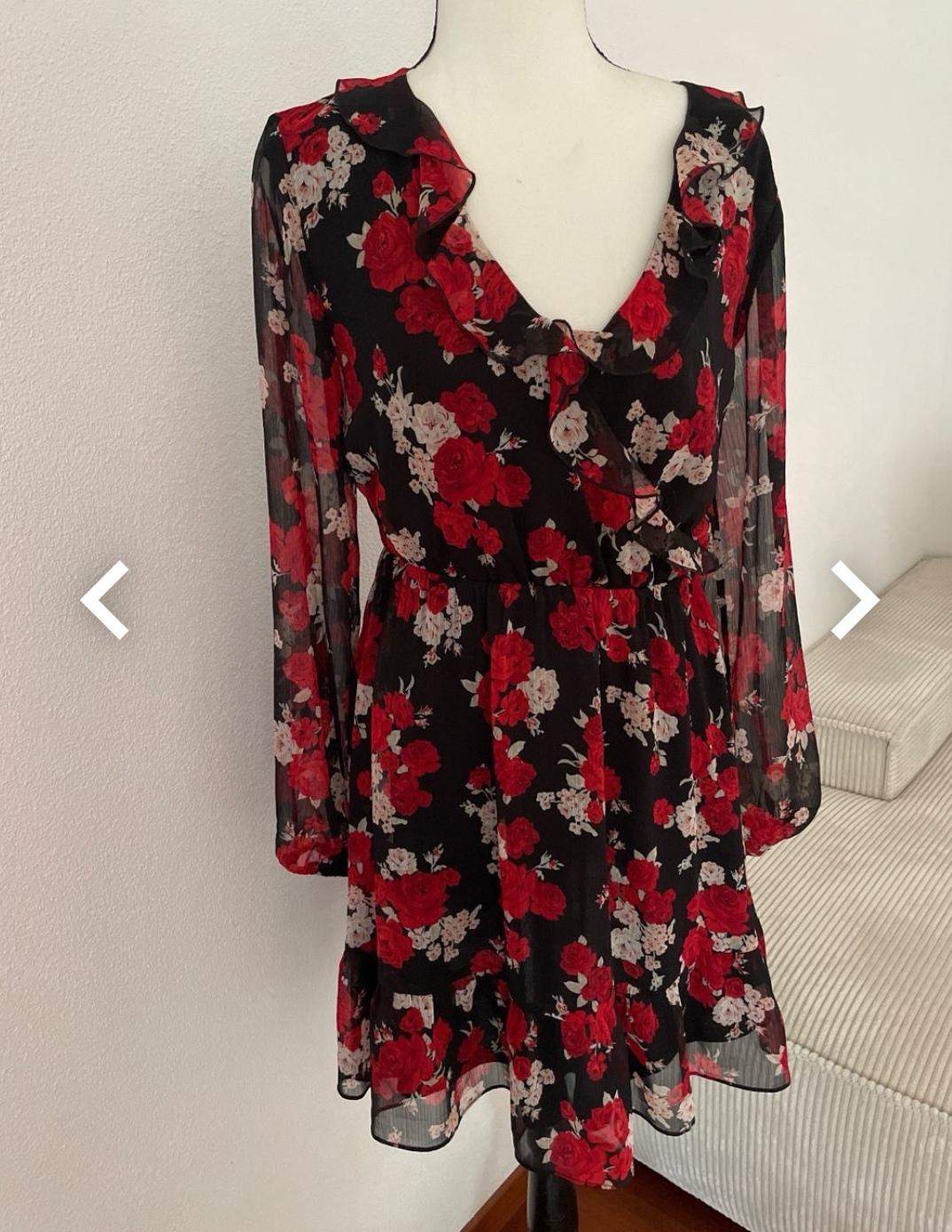 Findet ihr das Kleid schön? (Mädchen, Frauen, Kleidung)