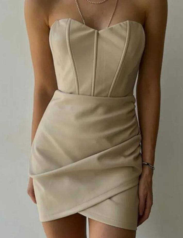 Findet ihr das Kleid zu kurz für den Alltag (Hitze )? (Mädchen, Frauen ...