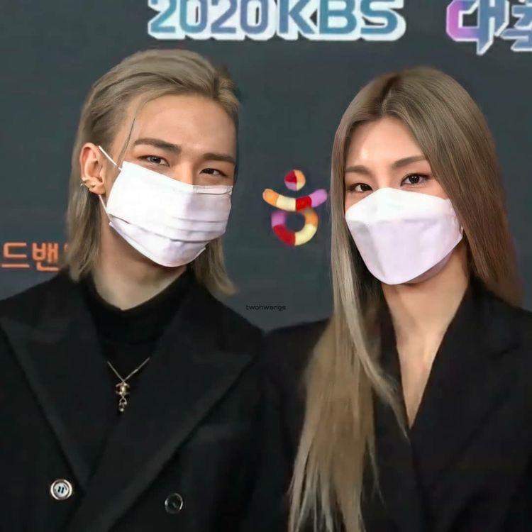 Findet ihr das yeji und hyunjin gleich aussehen ? (K-Pop-Idol, StrayKids, ITZY)