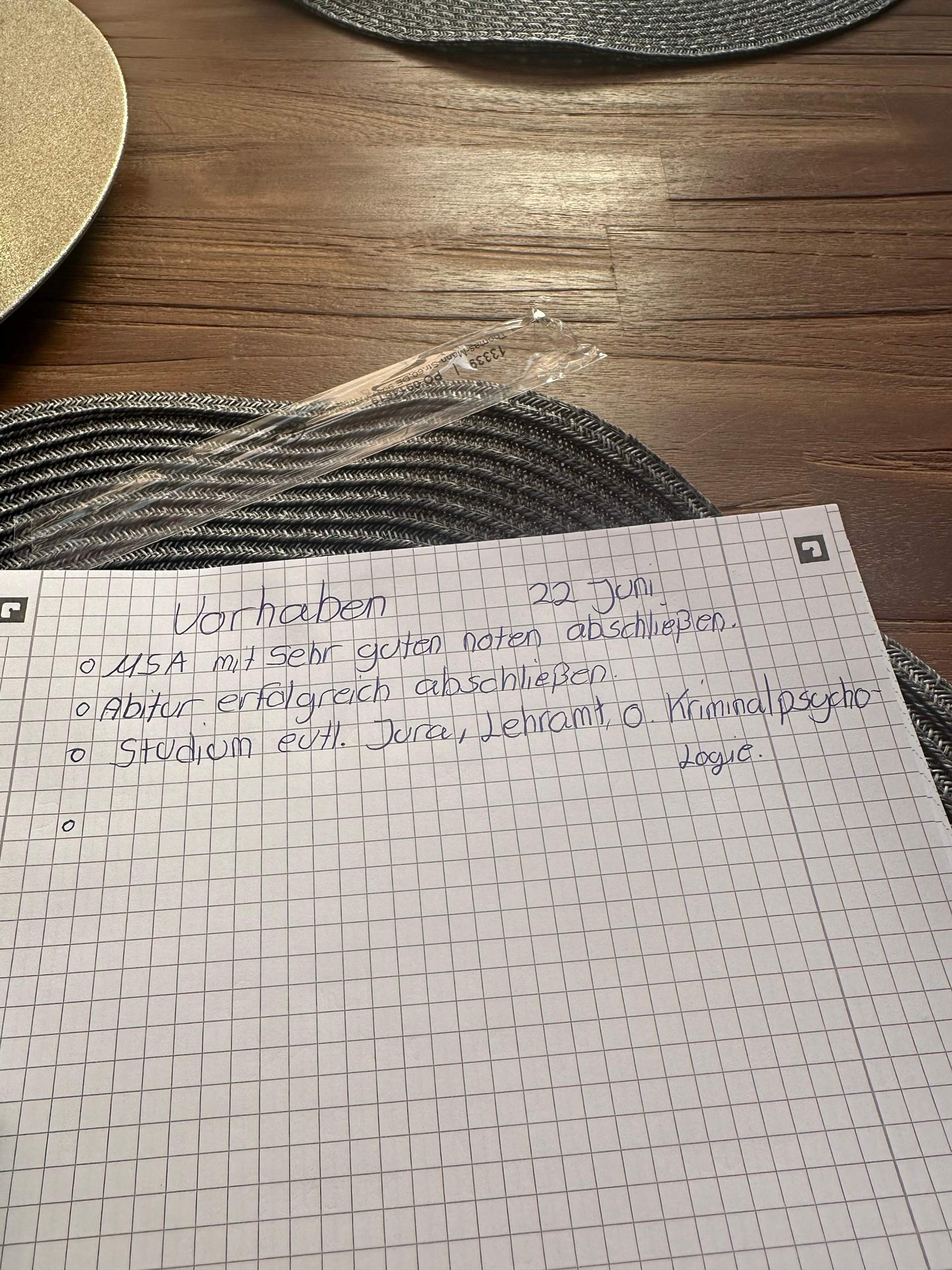 Findet ihr meine Schrift auch so schlimm und wie kann ich sie verbessern? (Schriftart, Handschrift)