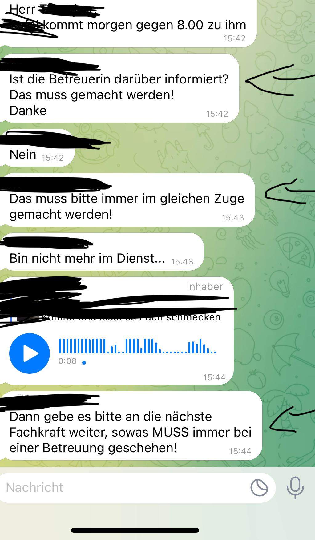 Frau nervt in der Arbeitsgruppe nervig was tun? (Arbeit, Arbeitsrecht ...