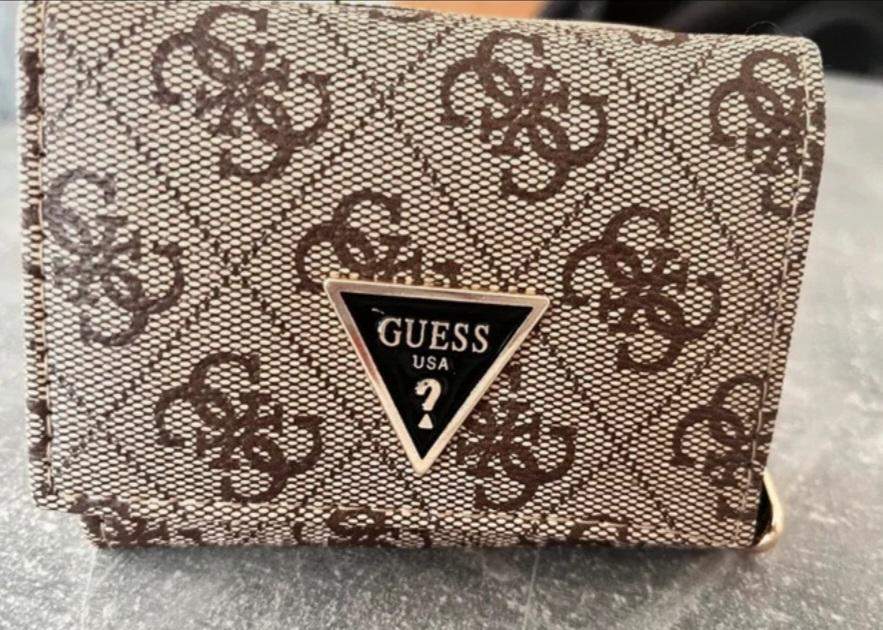 Geldbörse fake oder real guess? (Kleidung, Mode, Fashion)
