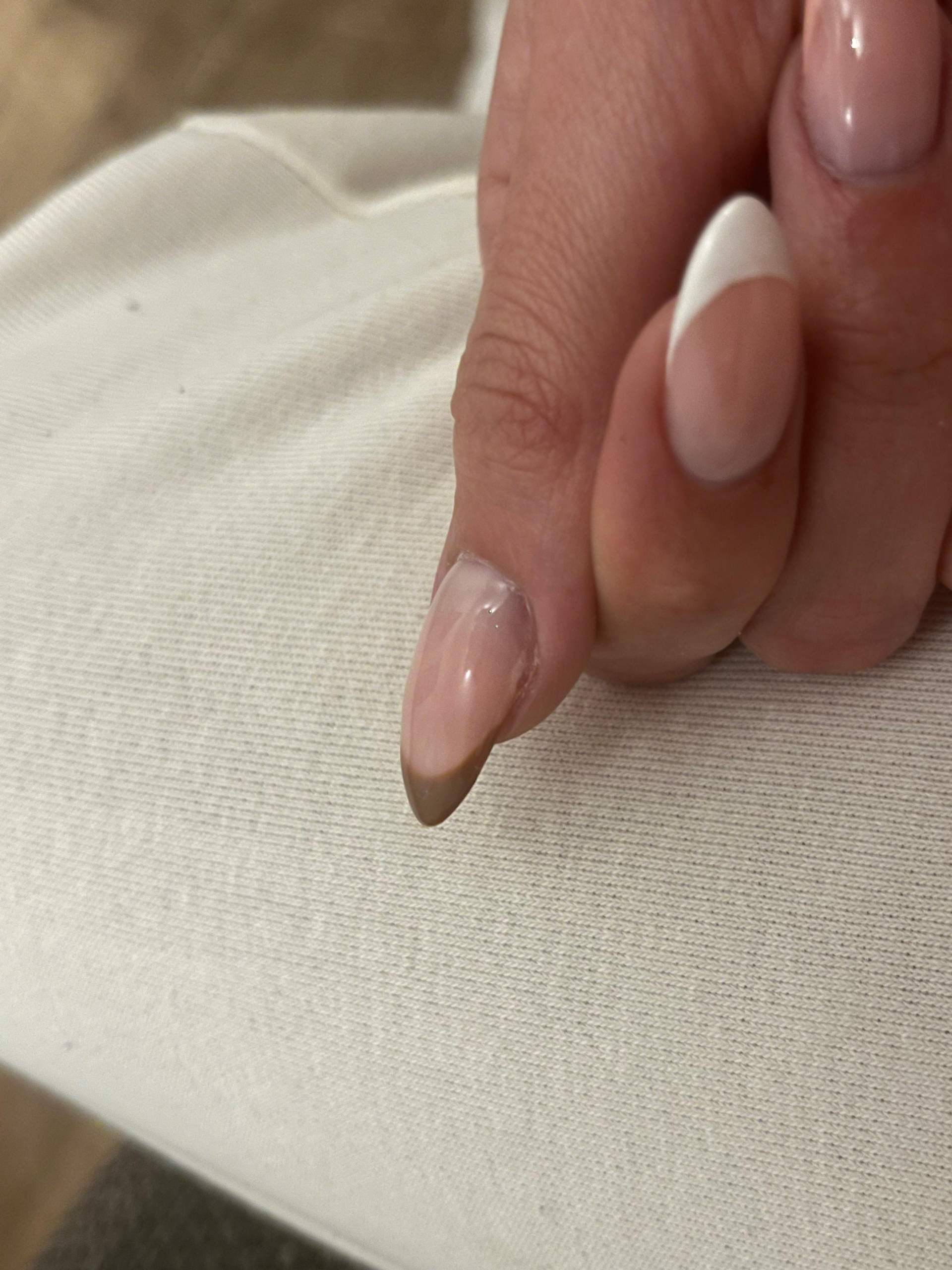 Gelnägel,ist das Luft an der Seite? (Nägel, Fingernägel, Nagelstudio)