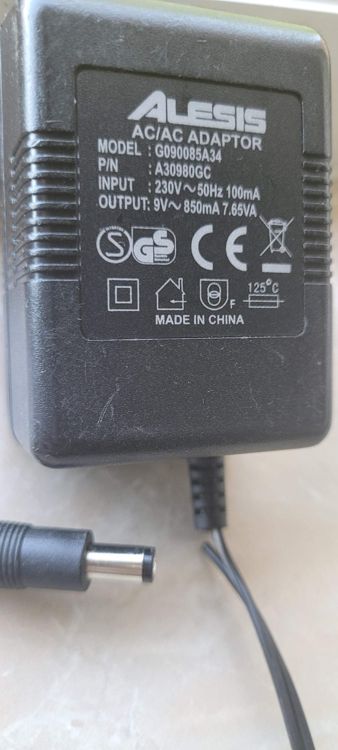 GUDE! Mir ist ein Kabel an nem Netzteil gerissen und würde euch gerne ...